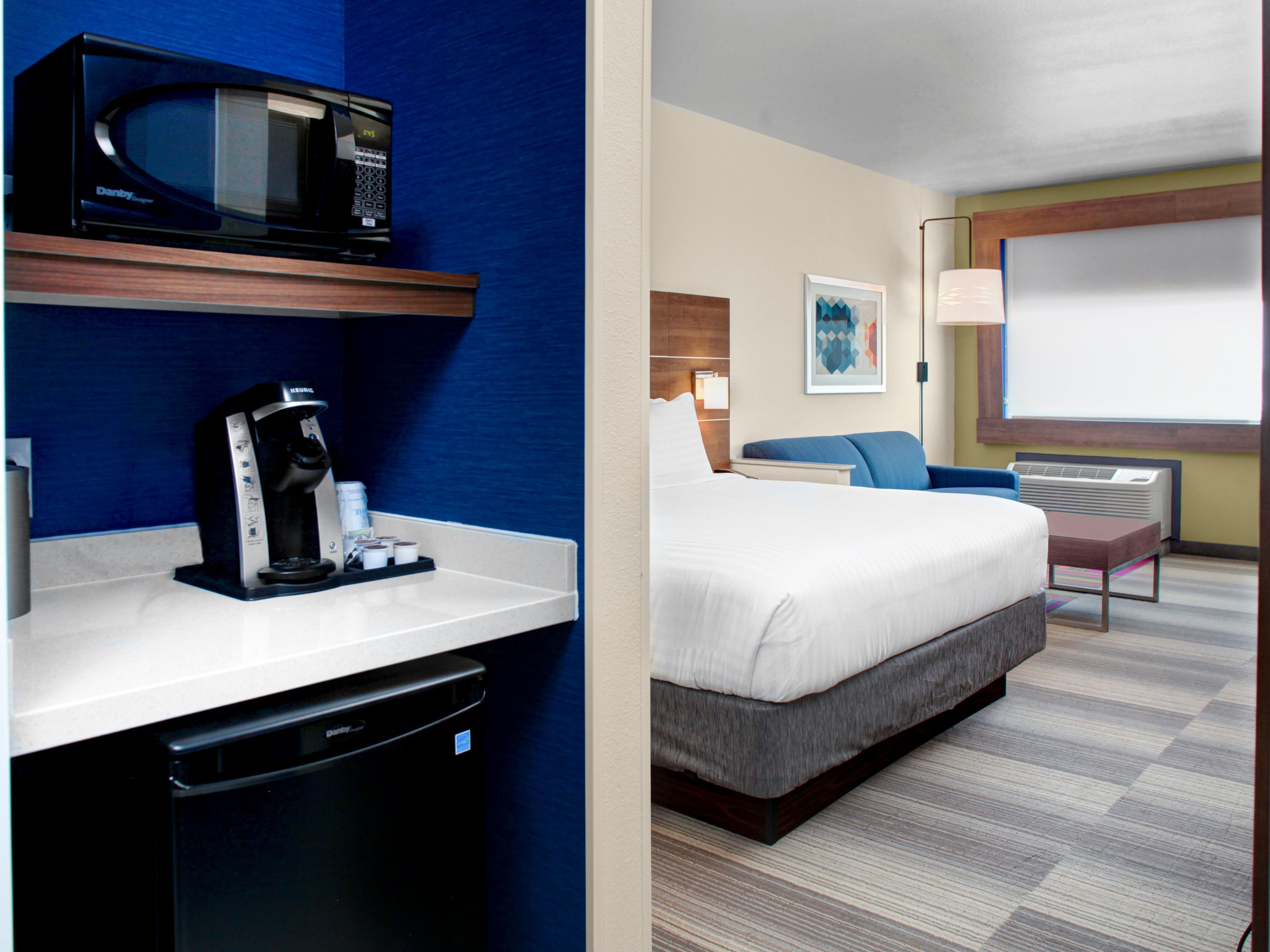 Holiday Inn Express & Suites Houston NW - Cypress Grand Pky Guest Room ...