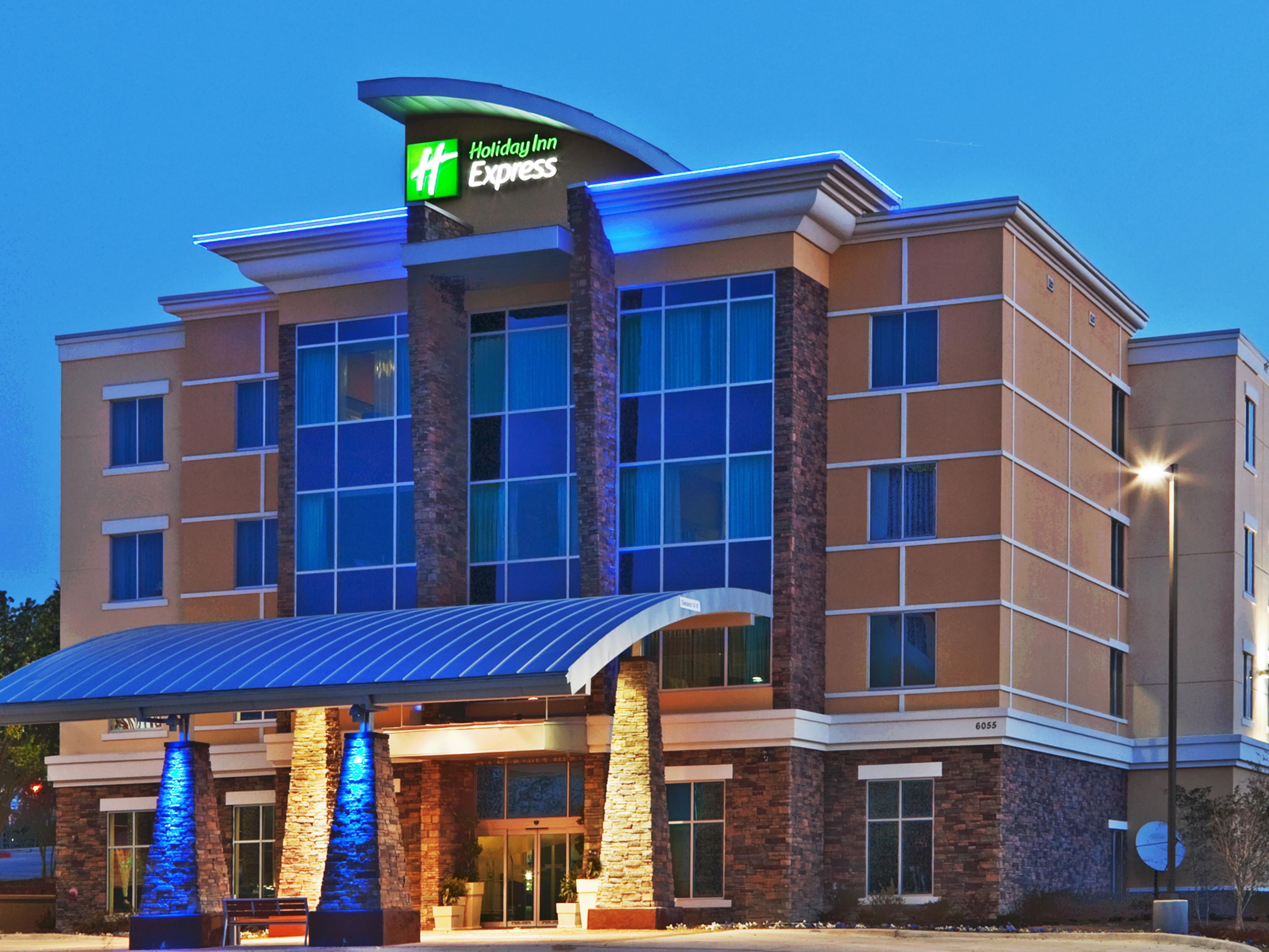 Hotels in North Dallas | Holiday Inn Express & Suites North Dallas at ...