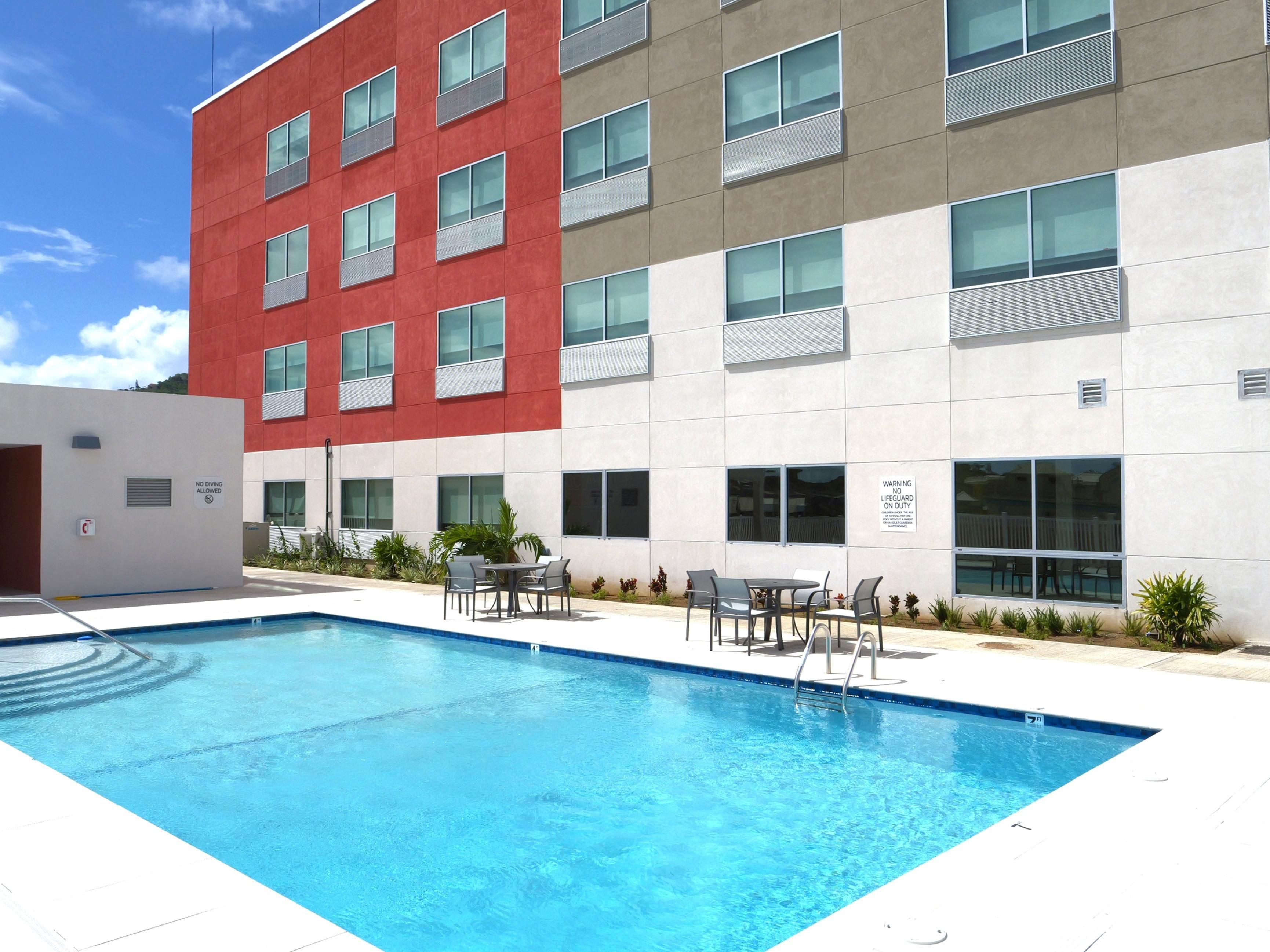 Boutique Hotel in Diamond | Holiday Inn Express Holiday Inn Express ...