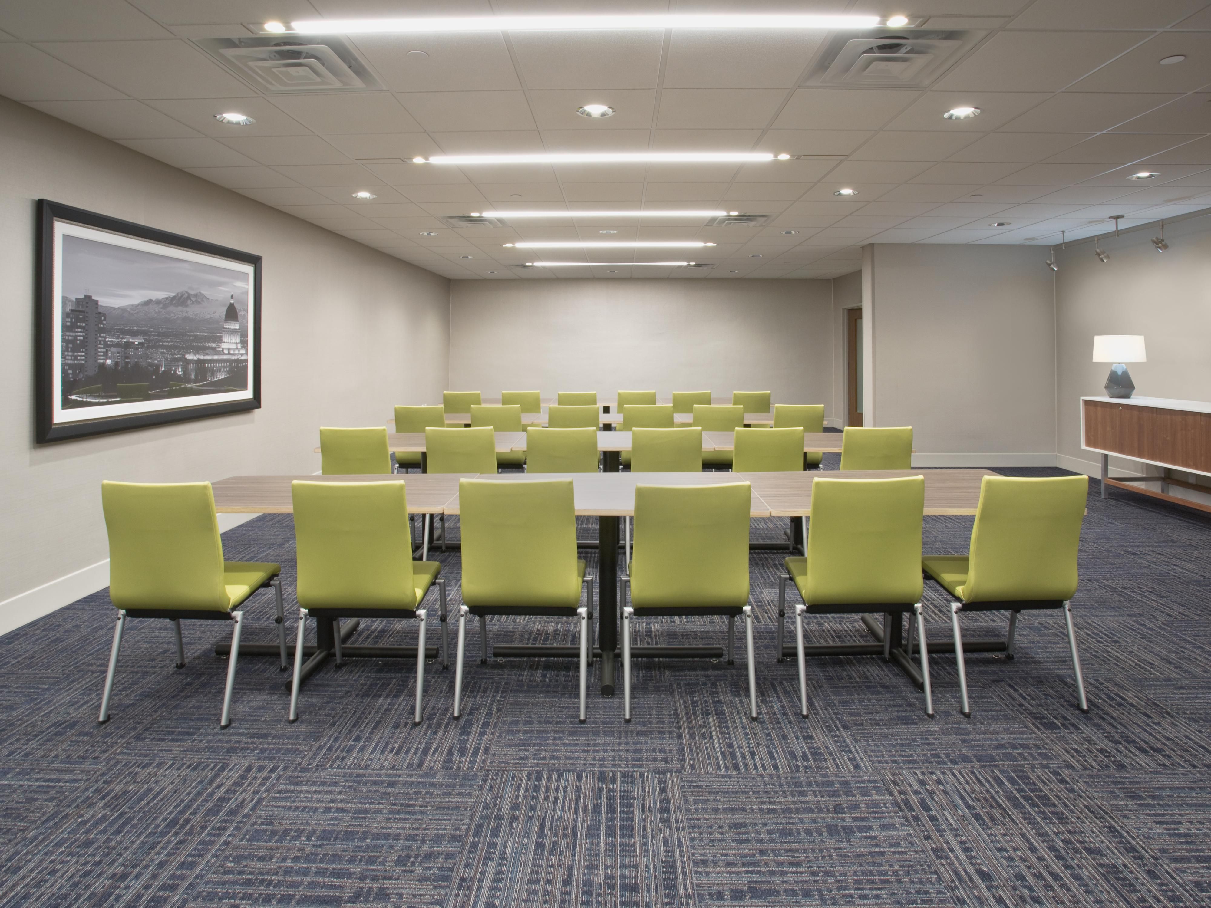 Holiday Inn Express & Suites Edmonton SW – Windermere - Edmonton,