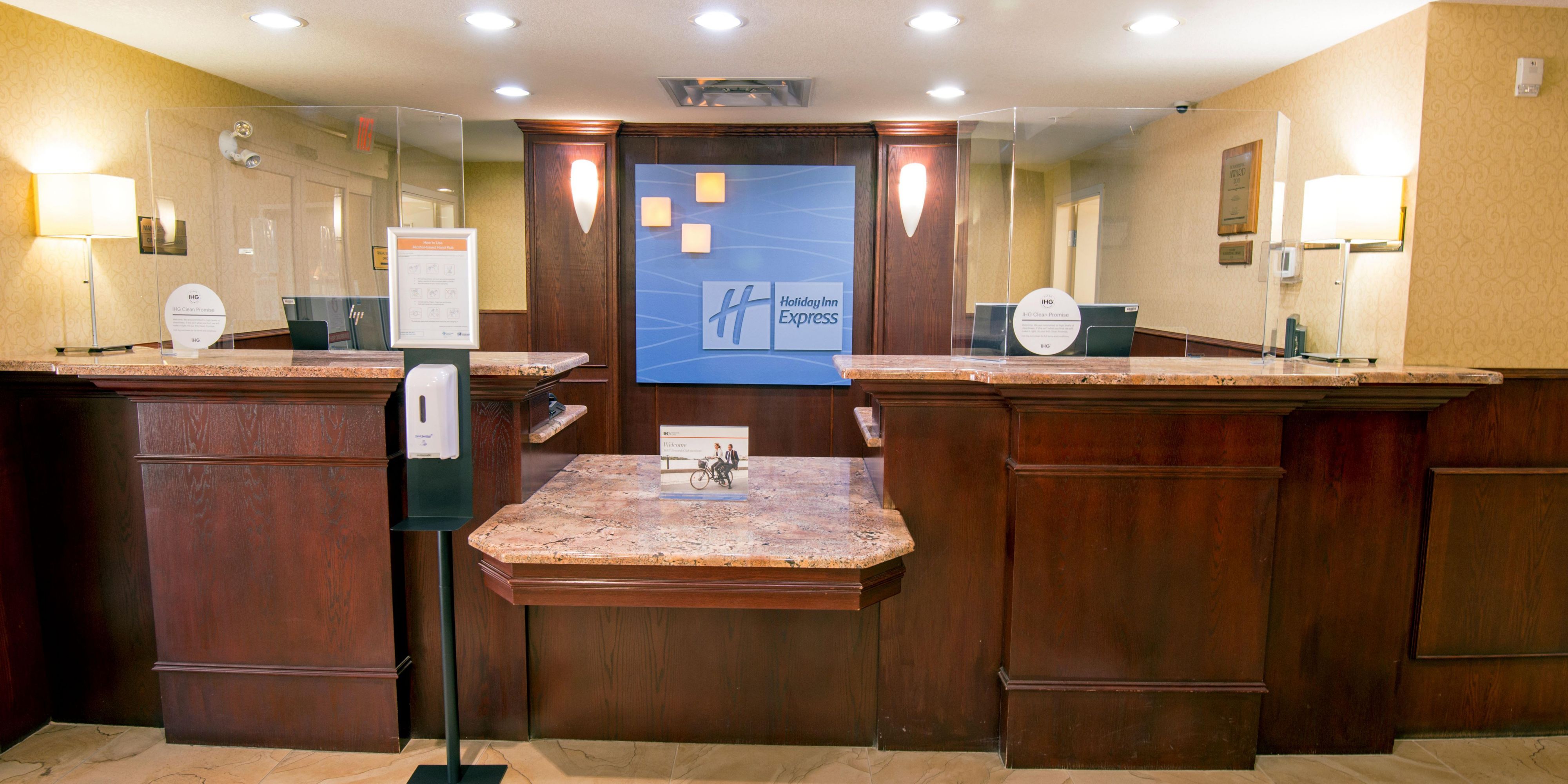 Holiday Inn Express & Suites Edson Hotel in Edson by IHG