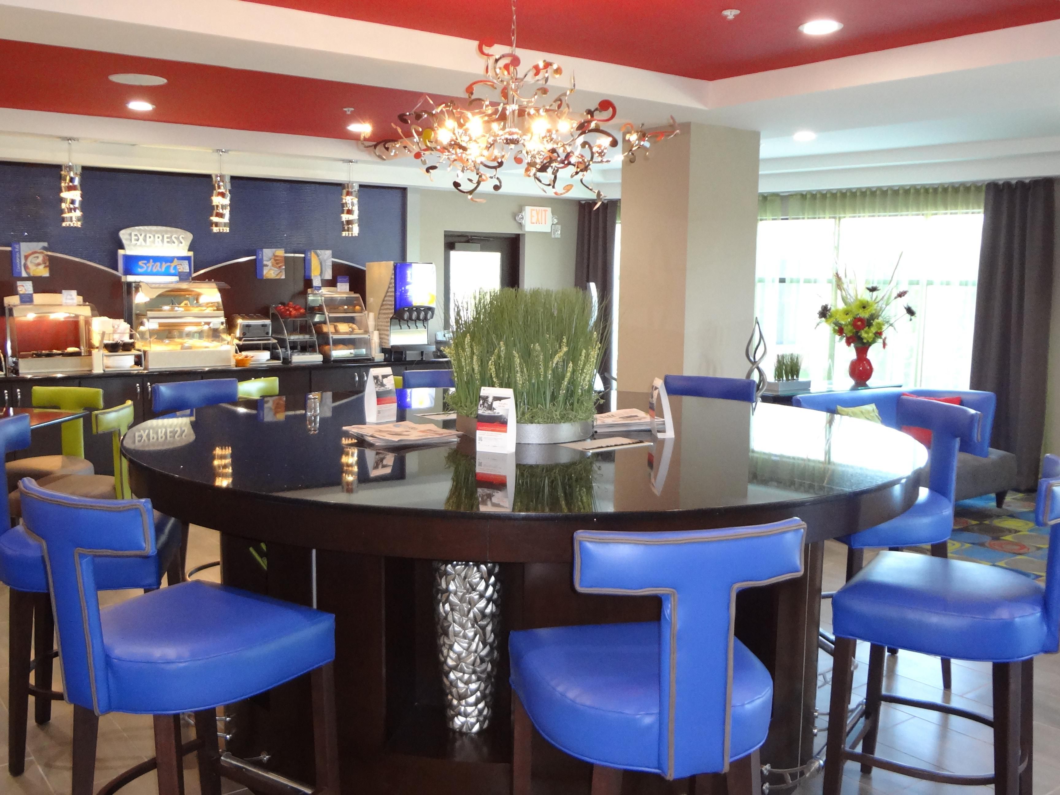 El Reno Hotel near I-40 | Holiday Inn Express & Suites El Reno