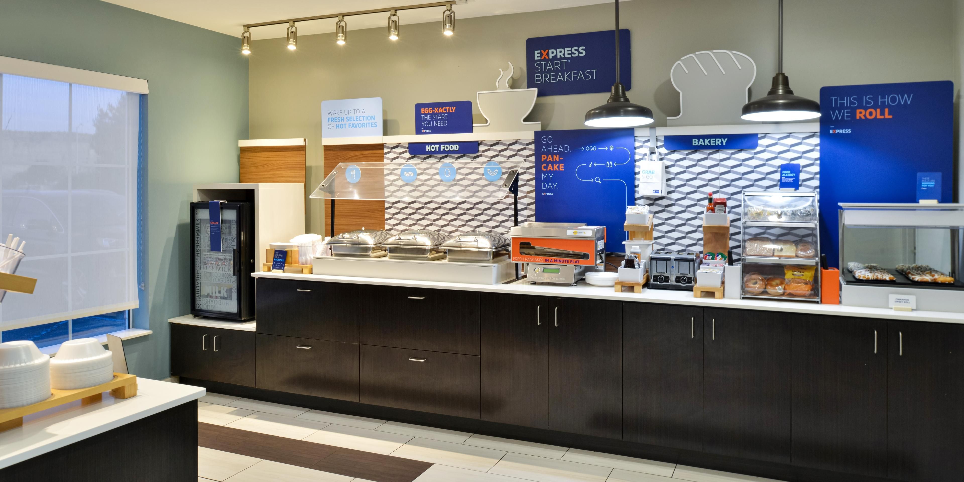 Holiday Inn Express & Suites Farmington (Bloomfield) - Farmington,