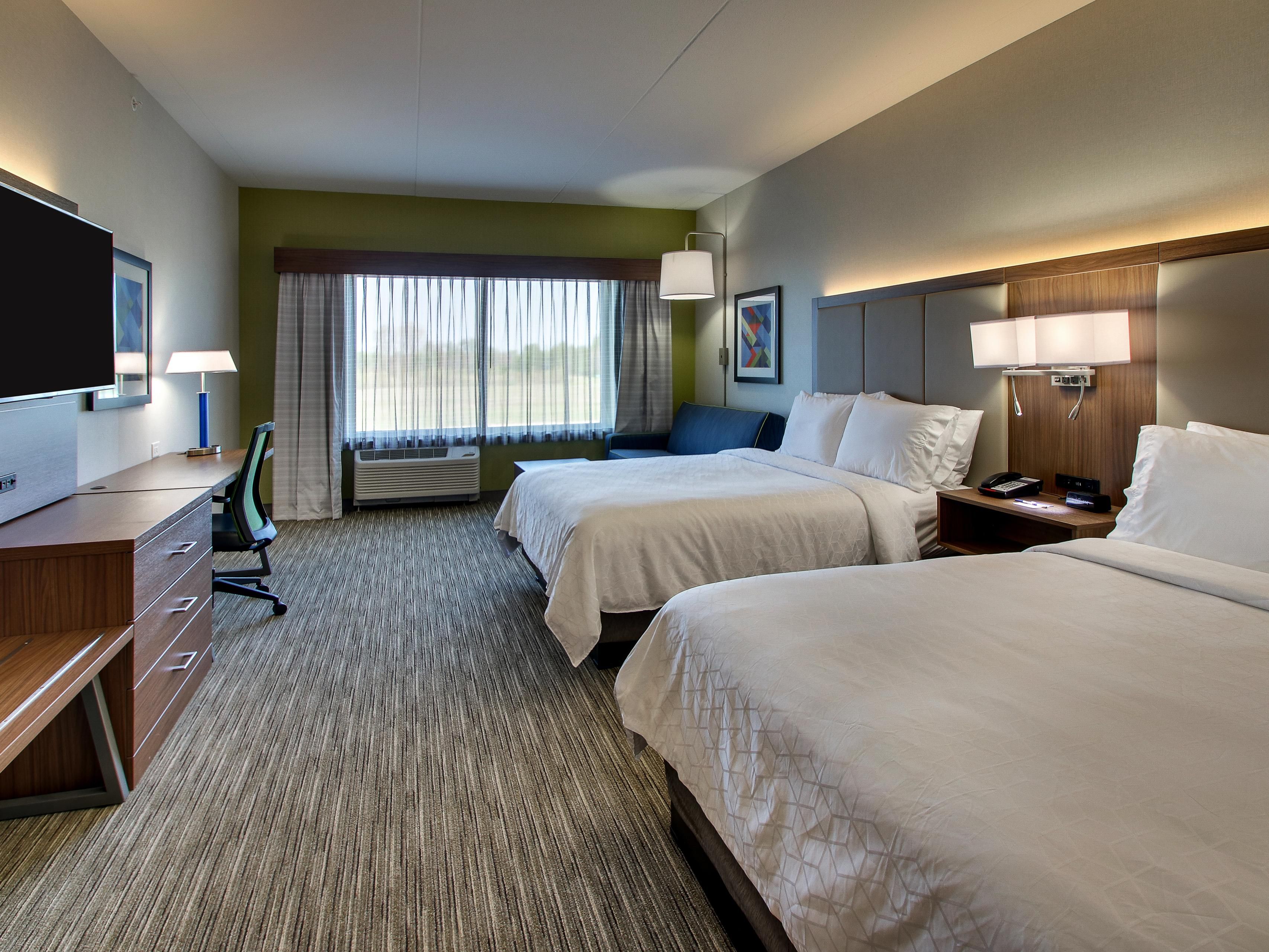 Holiday Inn Express & Suites Findlay North Guest Room & Suite Options