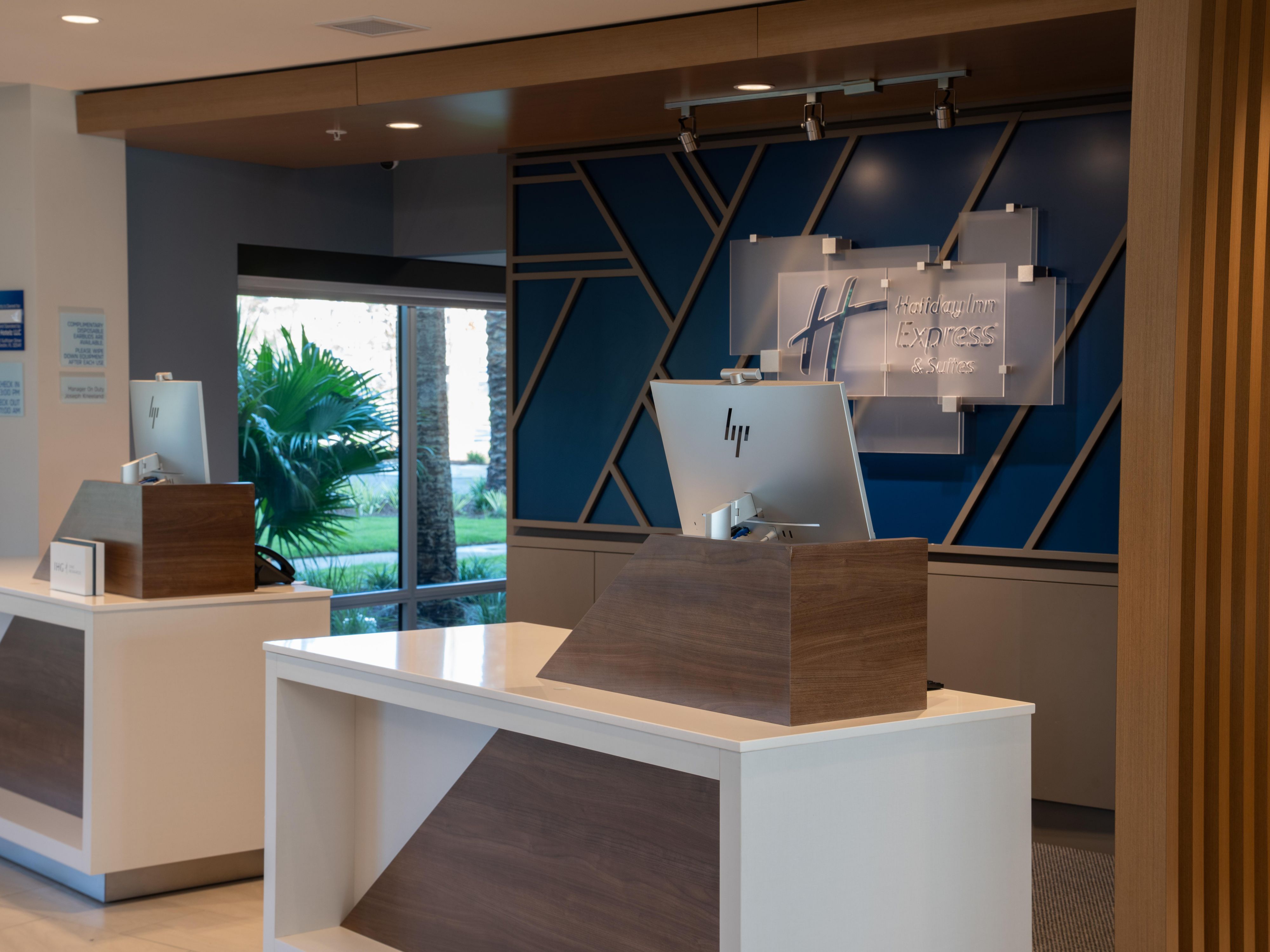 Fort Walton Beach Hotel | Holiday Inn Express & Suites Fort Walton ...