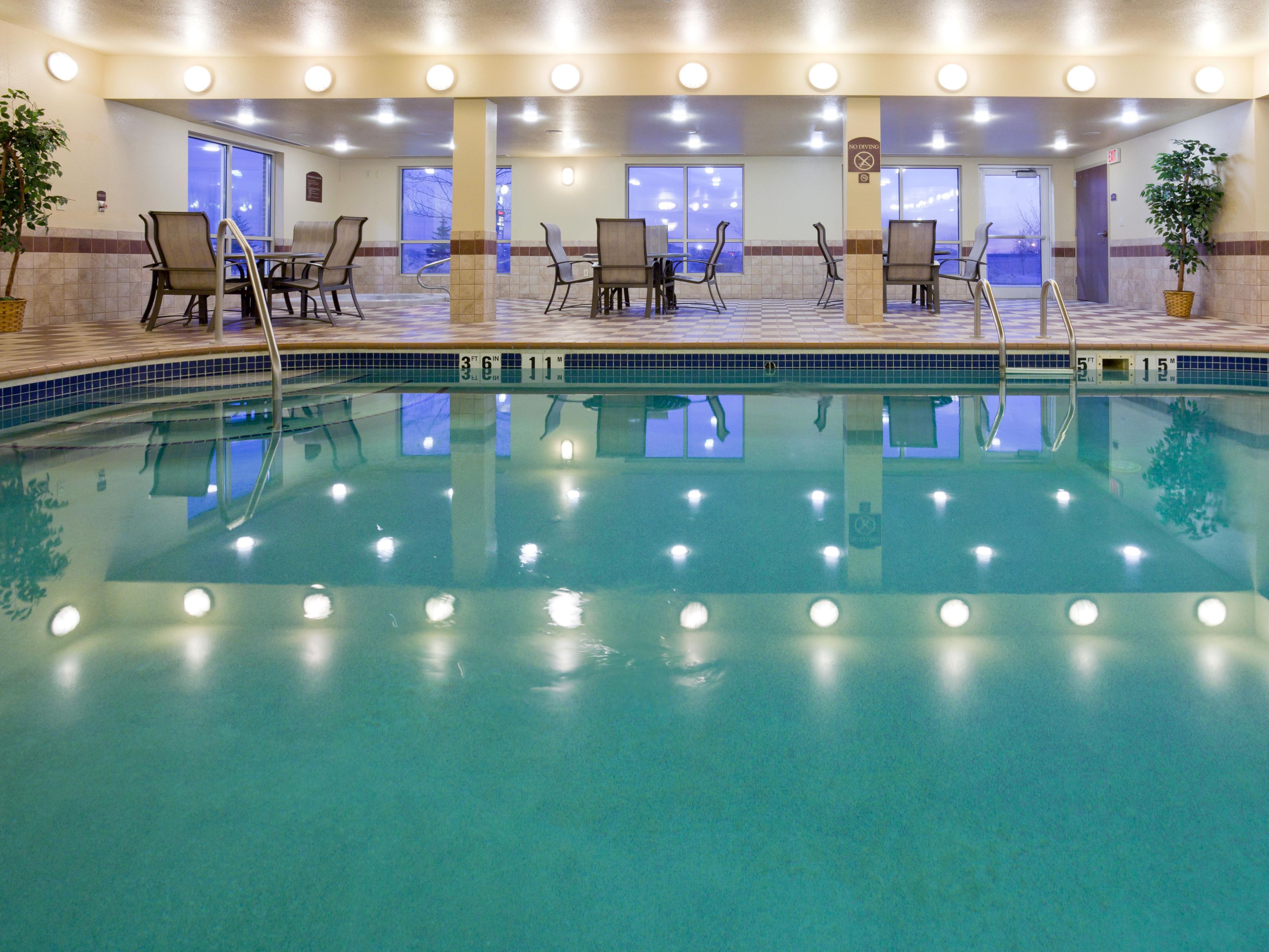 Boutique Hotel in Grand Forks | Holiday Inn Express & Suites Grand Forks