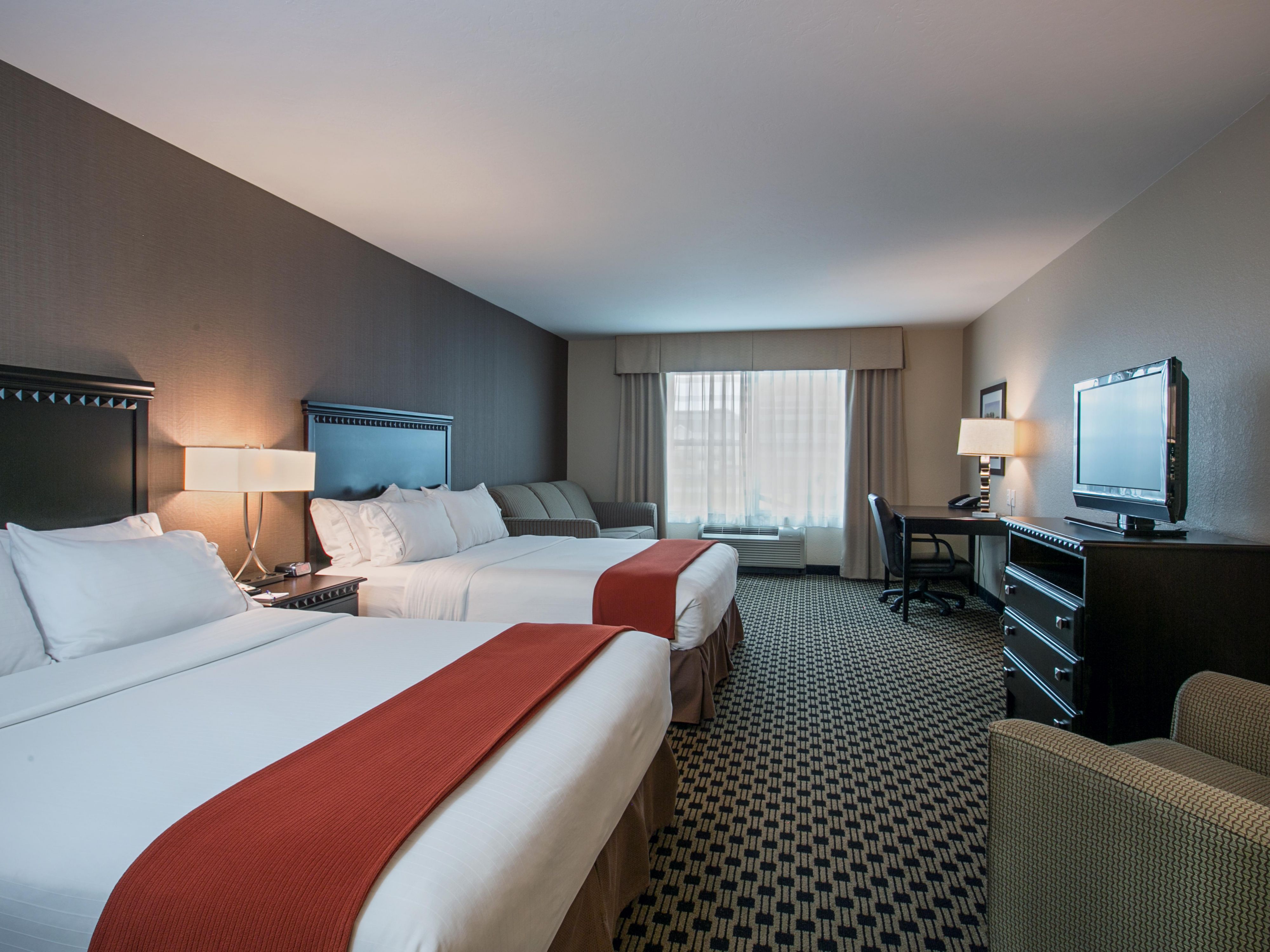 Green Bay Hotel near Resch Center | Holiday Inn Express & Suites Green ...