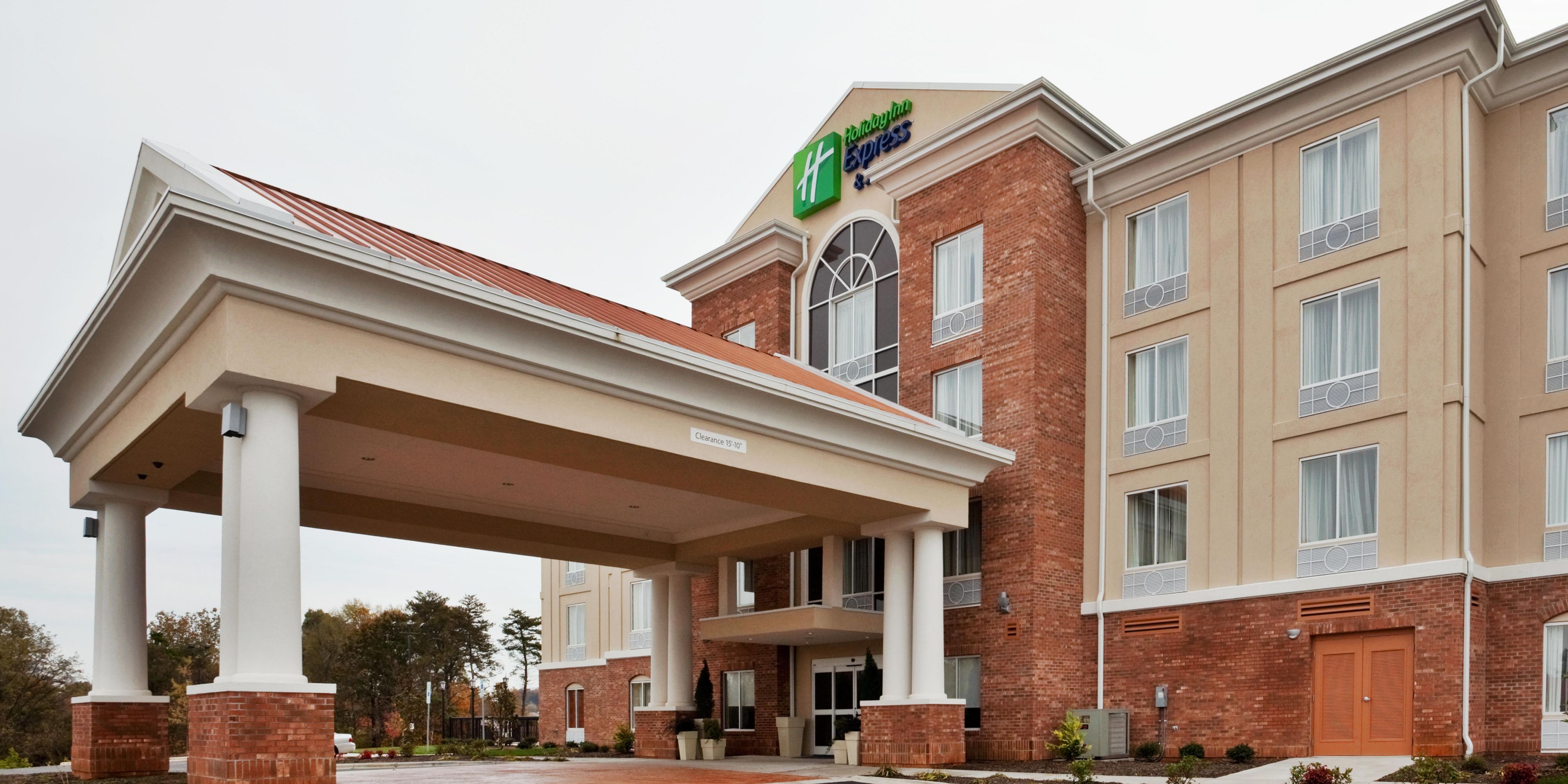 Hotels near Greensboro Airport | Holiday Inn Express & Suites ...