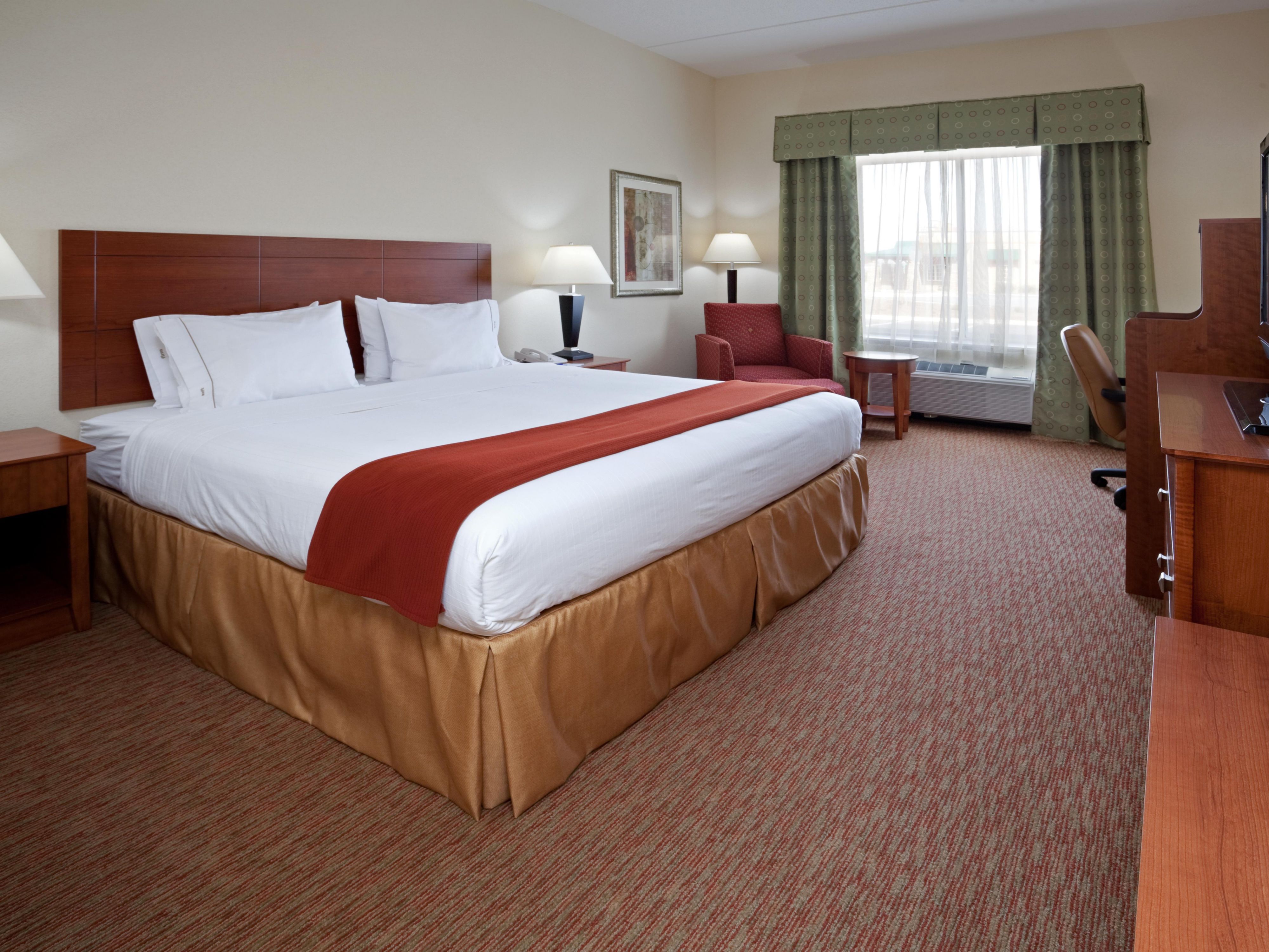 Hotels near Greensboro Airport | Holiday Inn Express & Suites ...