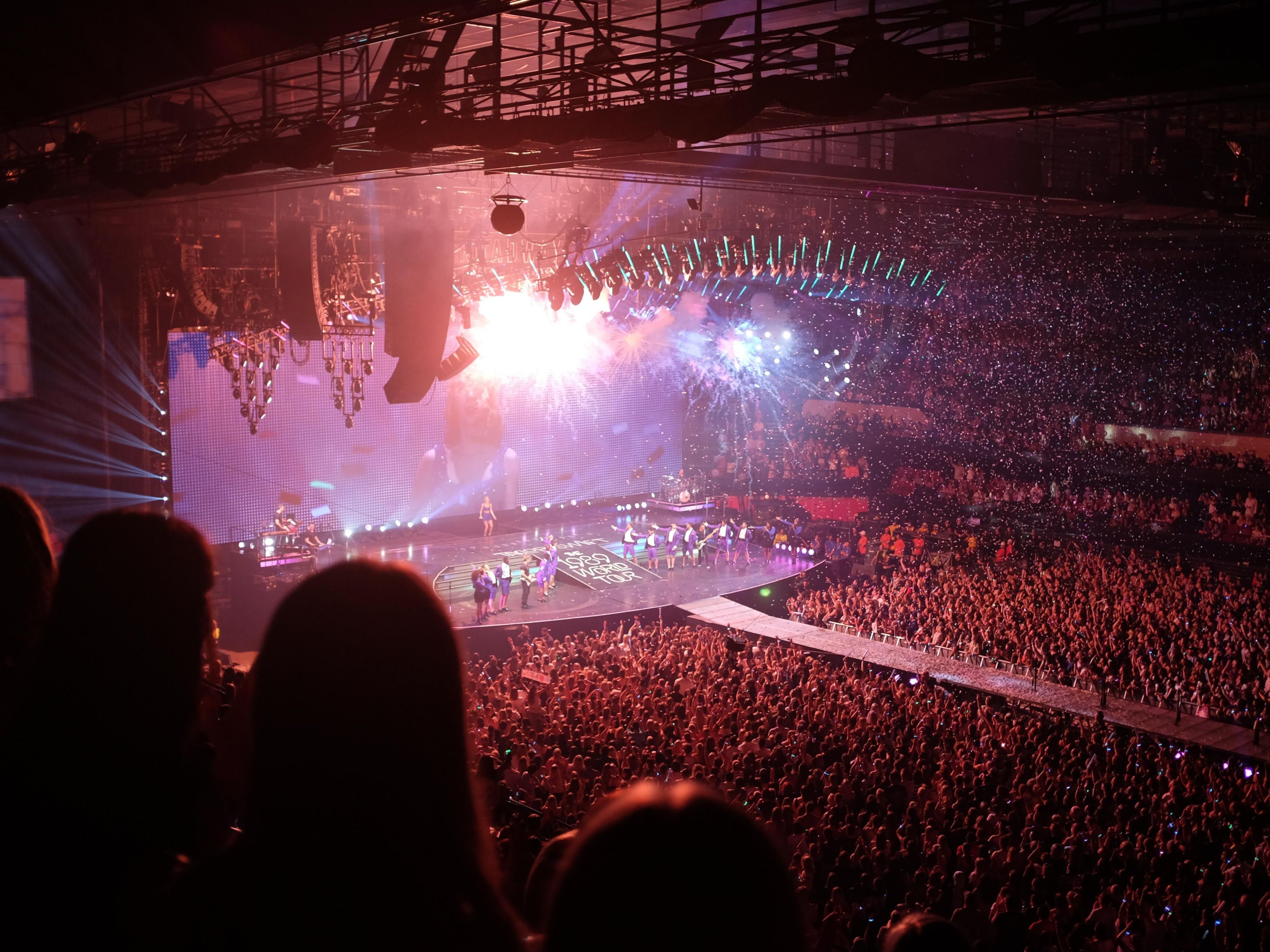 Greensboro Hotel on I-40 | Holiday Inn Express & Suites Greensboro-(I ...