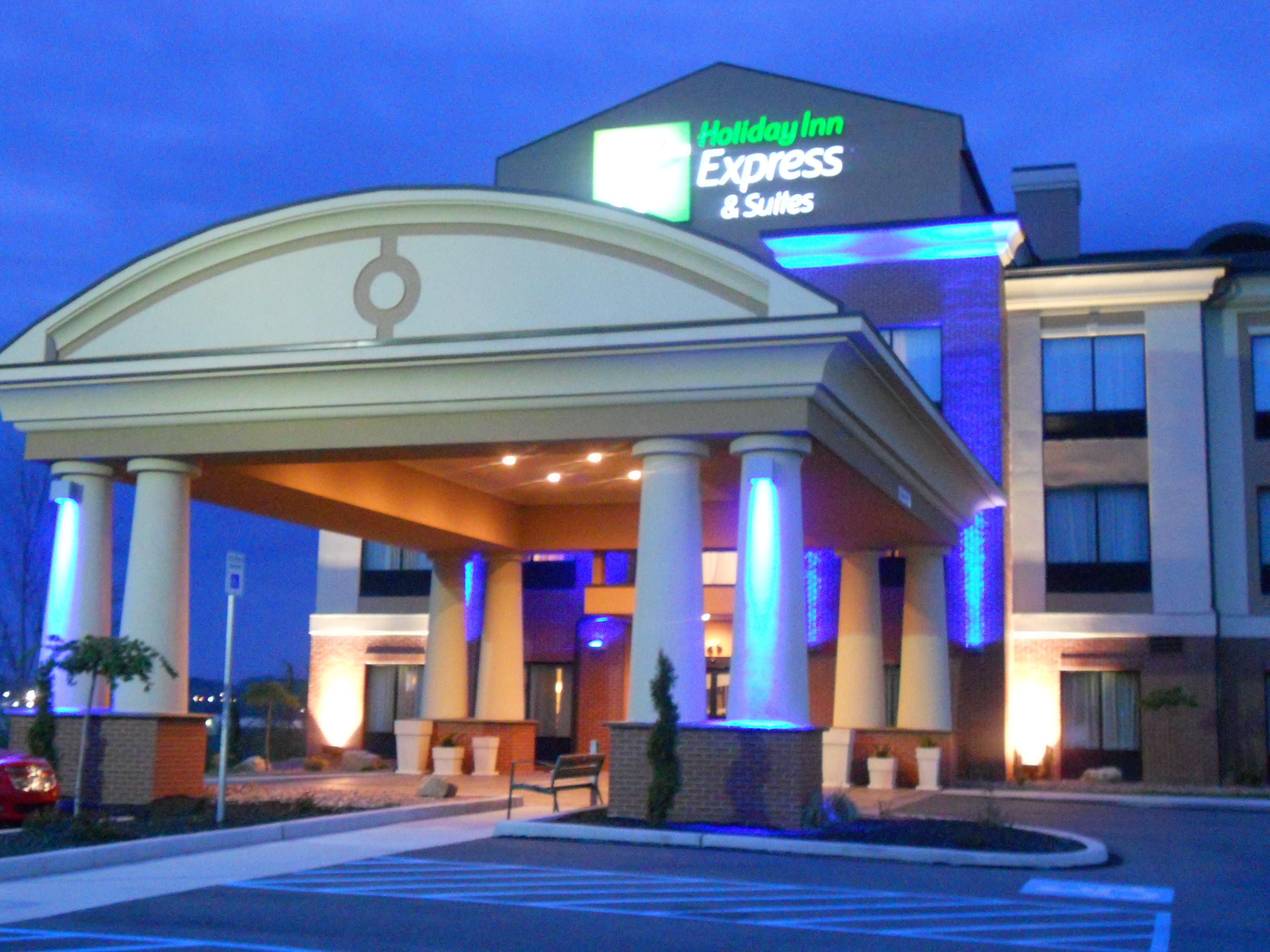 Hotel in Greensburg, PA | Holiday Inn Express & Suites Greensburg