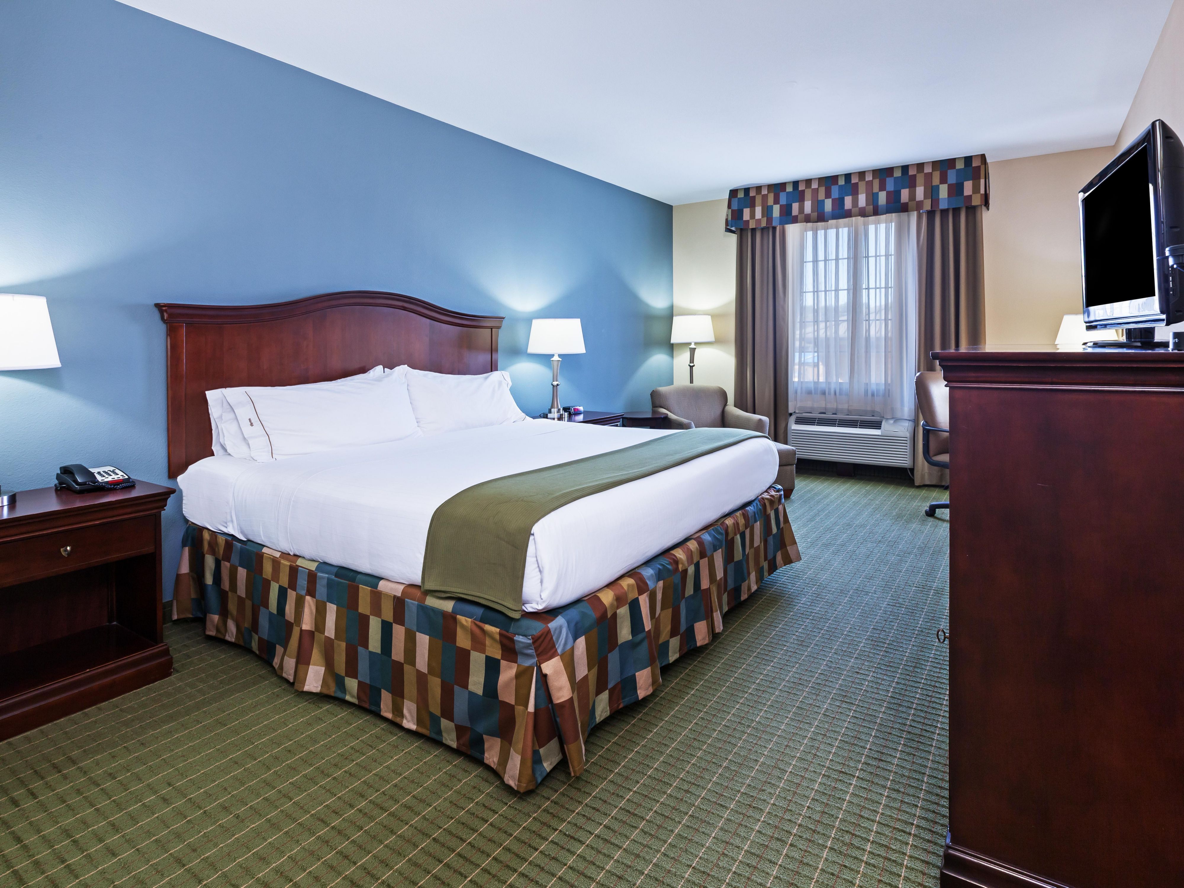 Holiday Inn Express & Suites Henderson-Traffic Star Guest Room & Suite ...