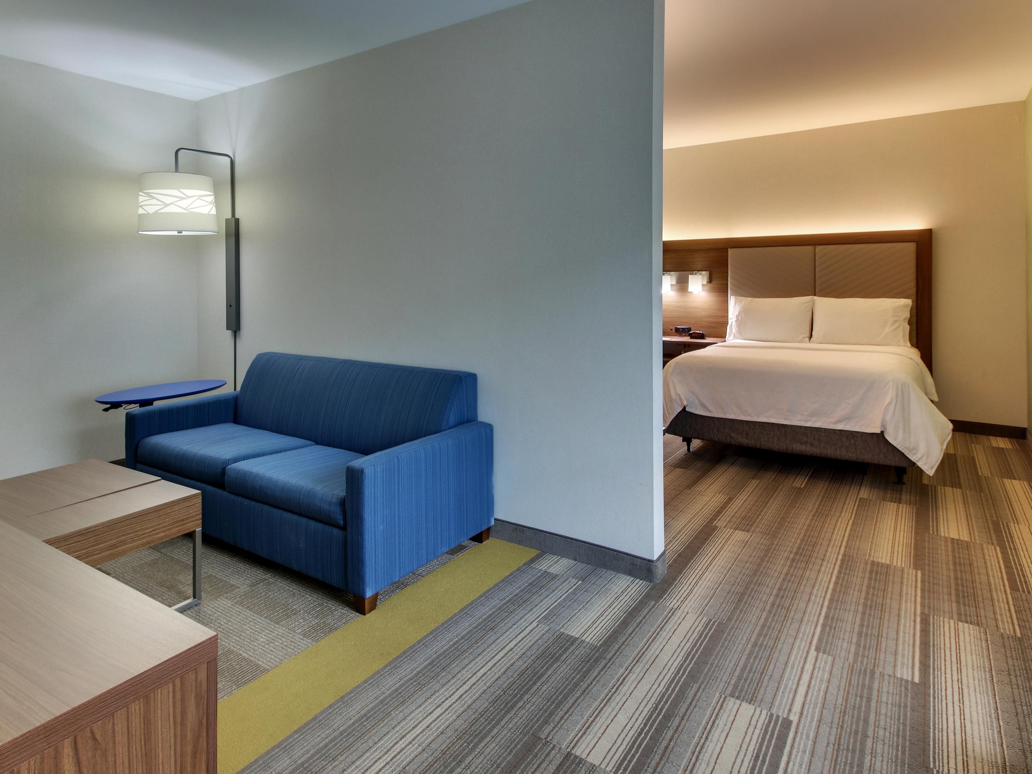 Rooms & Suites