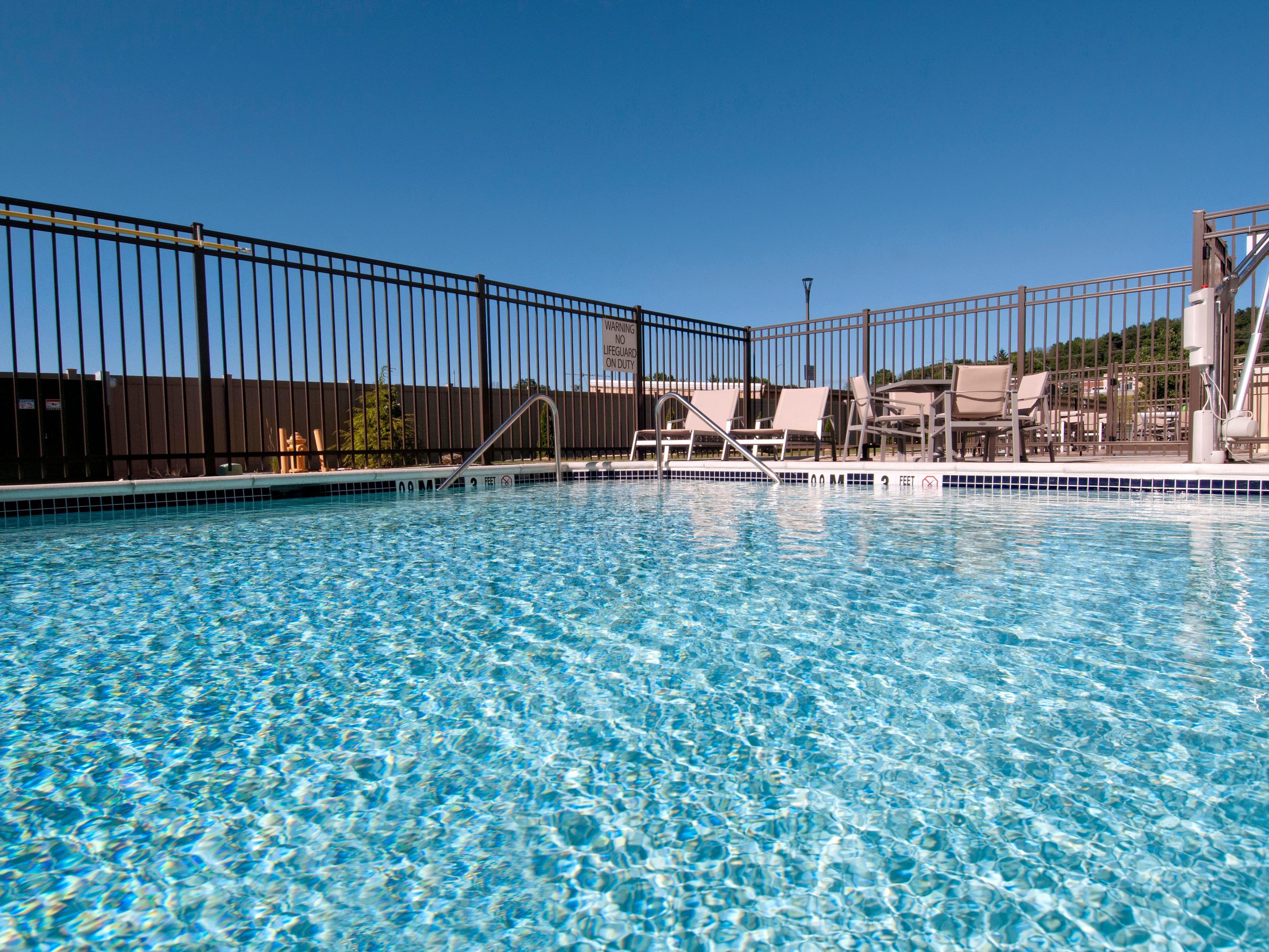 Hotel in Johnstown, PA | Holiday Inn Express & Suites Johnstown