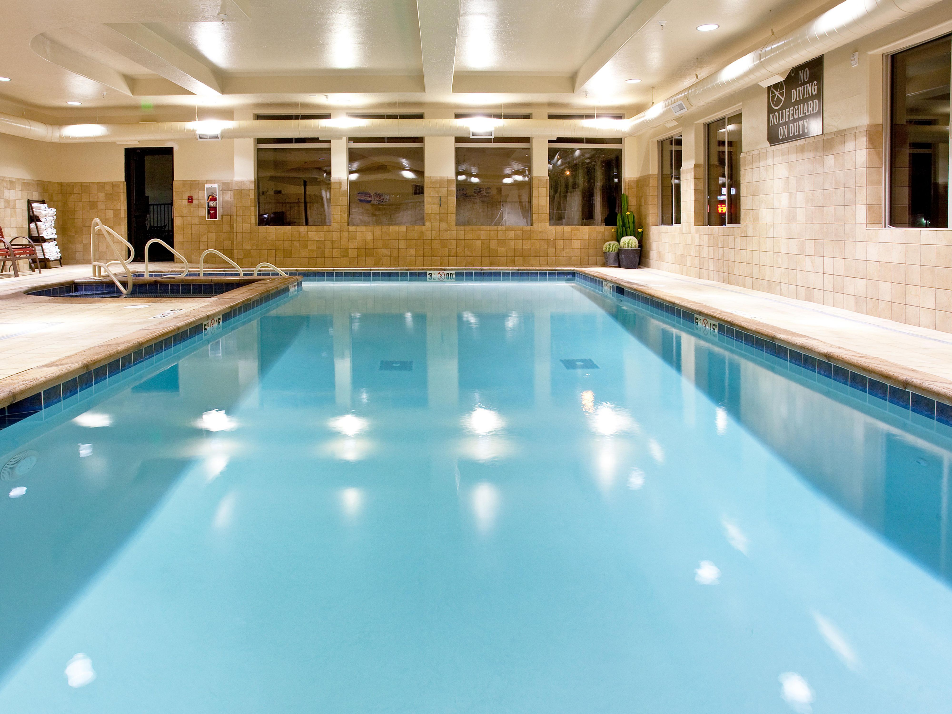 Hotels in Kanab Utah with Indoor Pool | Holiday Inn Express & Suites Kanab