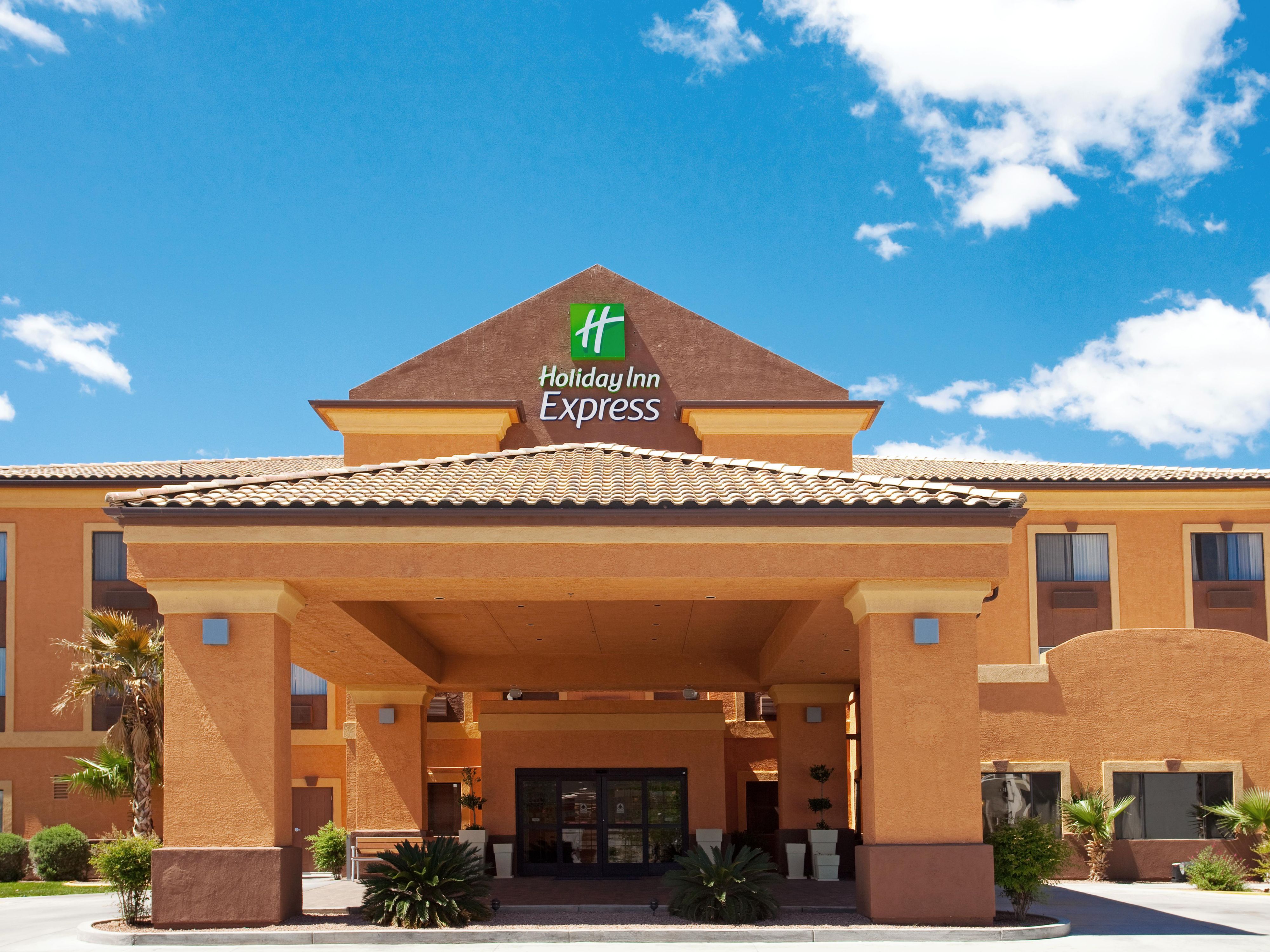 Holiday Inn Express & Suites Kingman - Kingman,