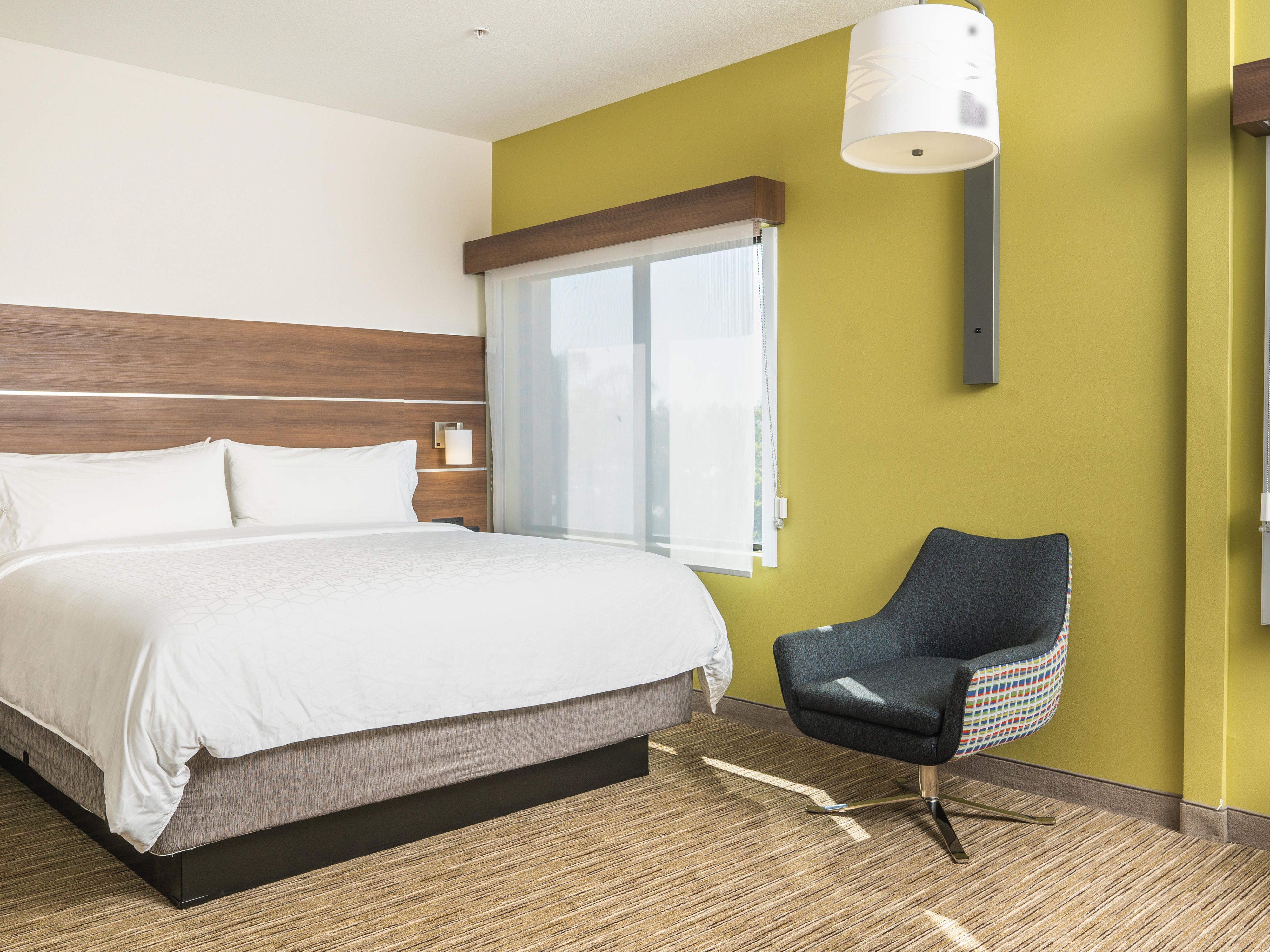 Holiday Inn Express & Suites Lake Forest - Irvine East Guest Room ...