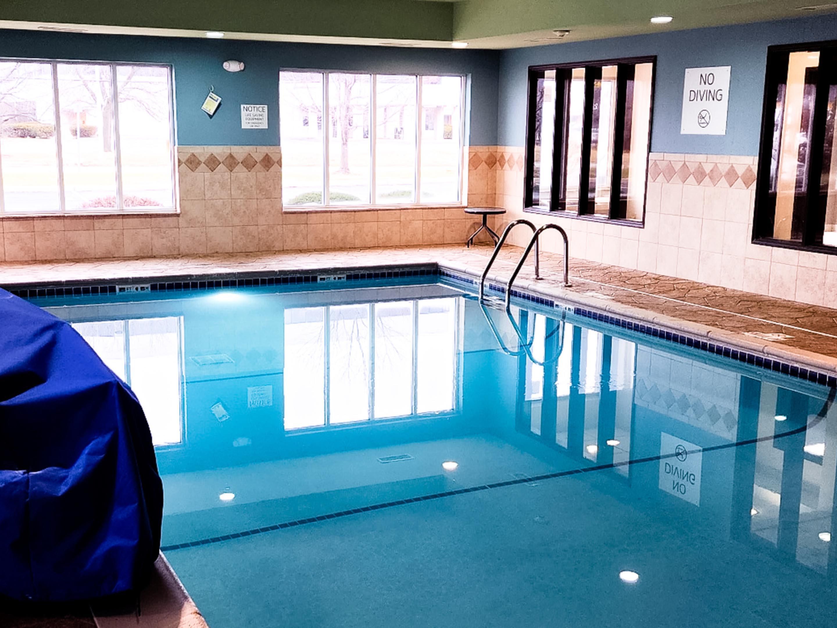 Holiday Inn Express & Suites Chicago South Lansing - Lansing,