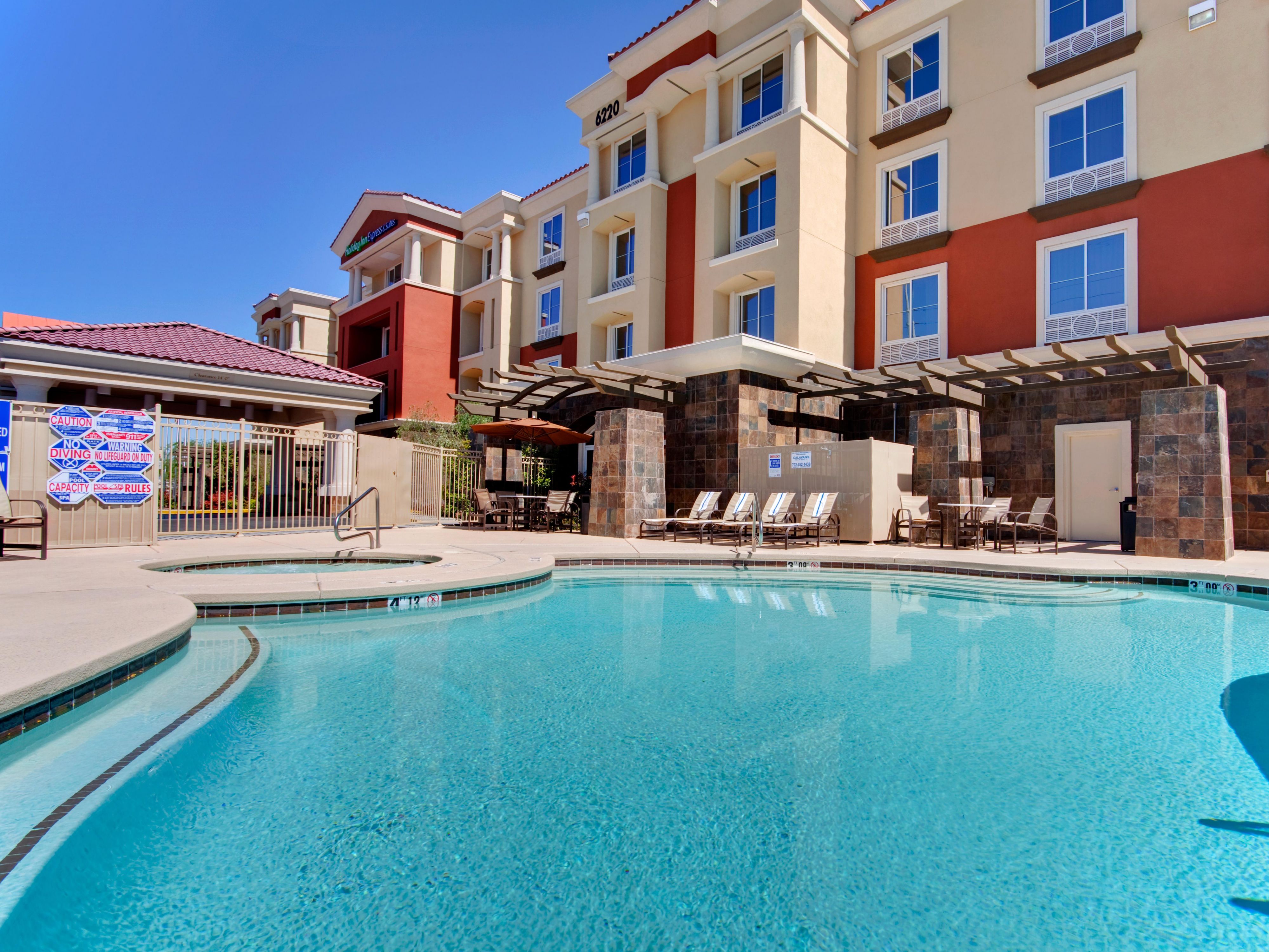 Affordable Hotel In Spring Valley NV| Holiday Inn Express & Suites Las ...