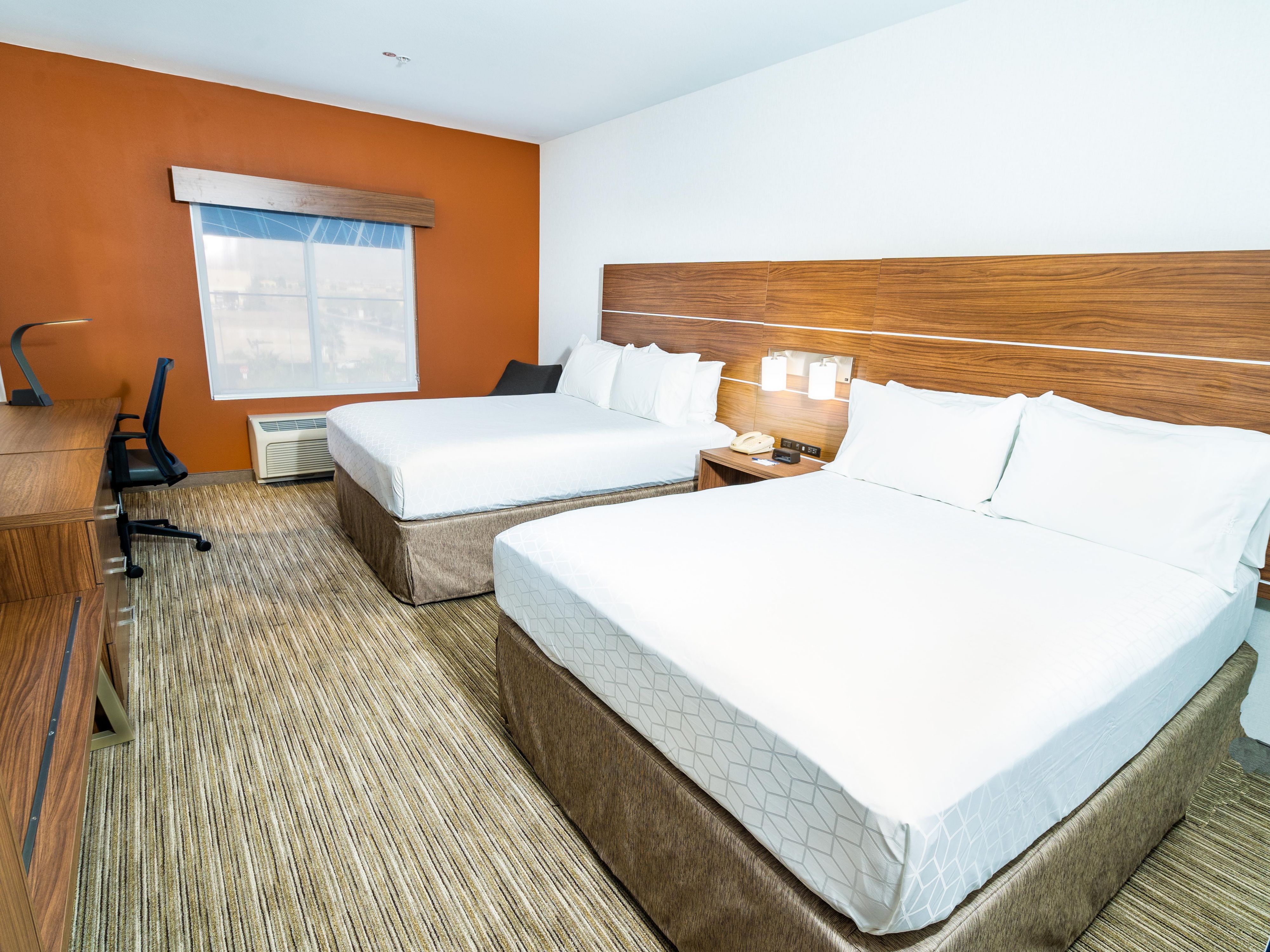 Affordable Hotel In Spring Valley NV| Holiday Inn Express & Suites Las ...