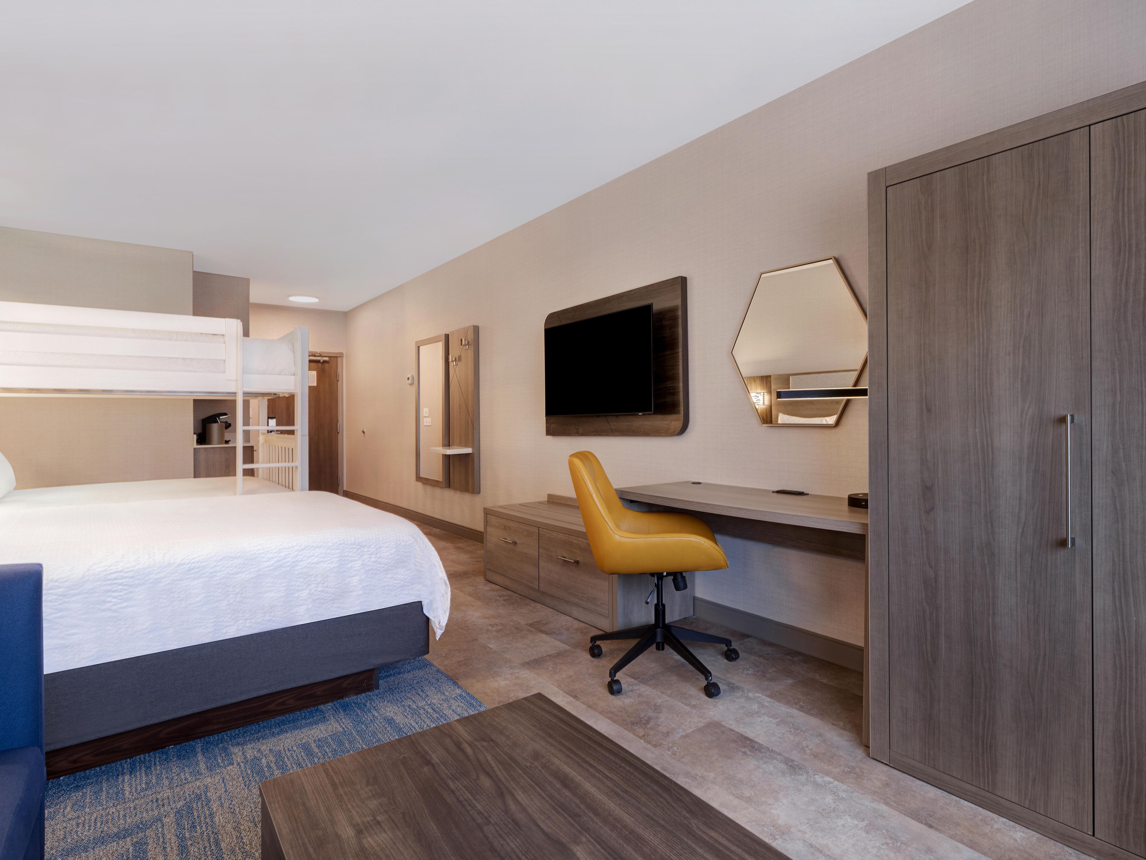 Holiday Inn Express & Suites Moab Guest Room & Suite Options