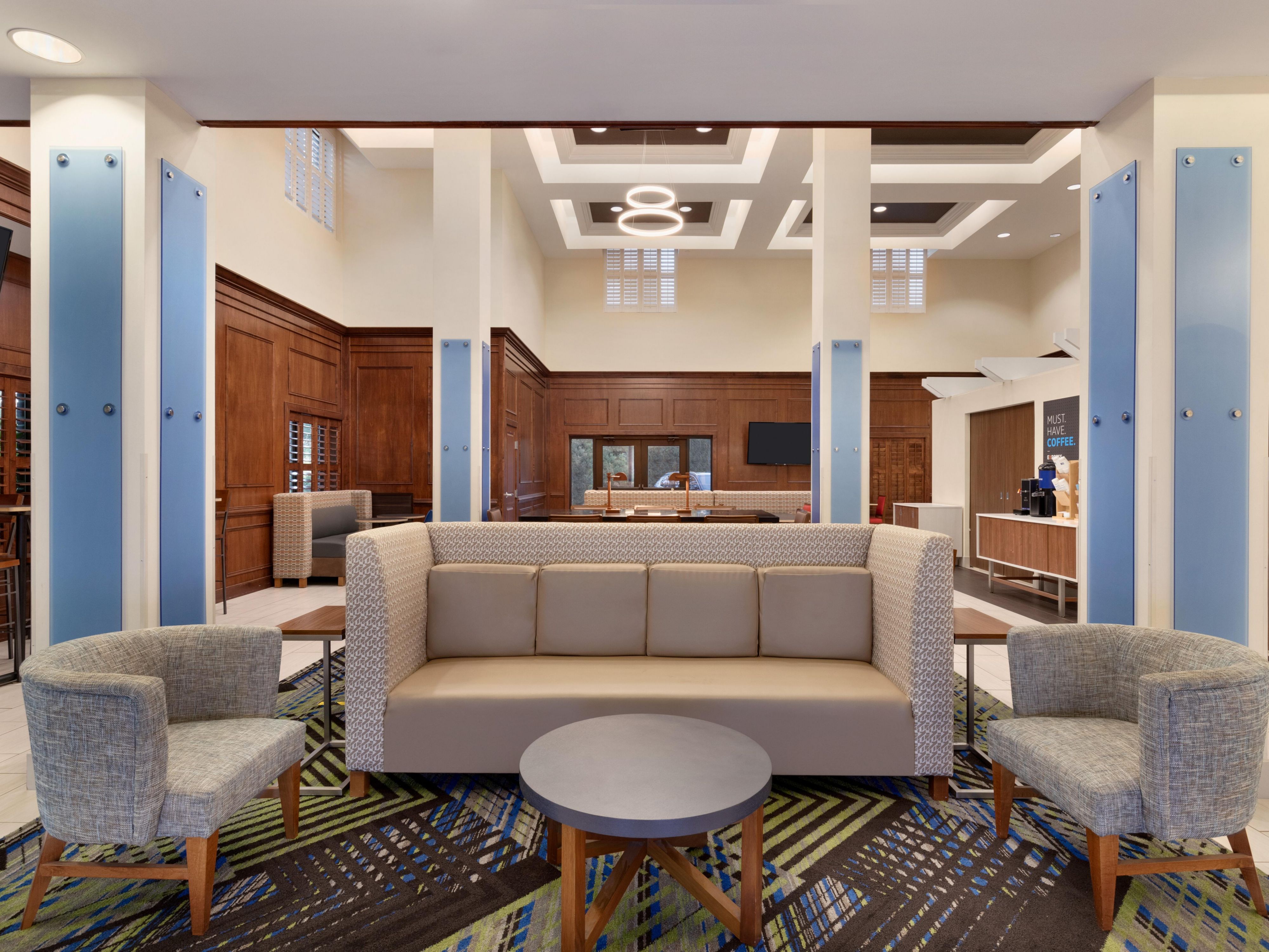 Hotels in Mt. Pleasant, SC | Holiday Inn Express & Suites Charleston ...