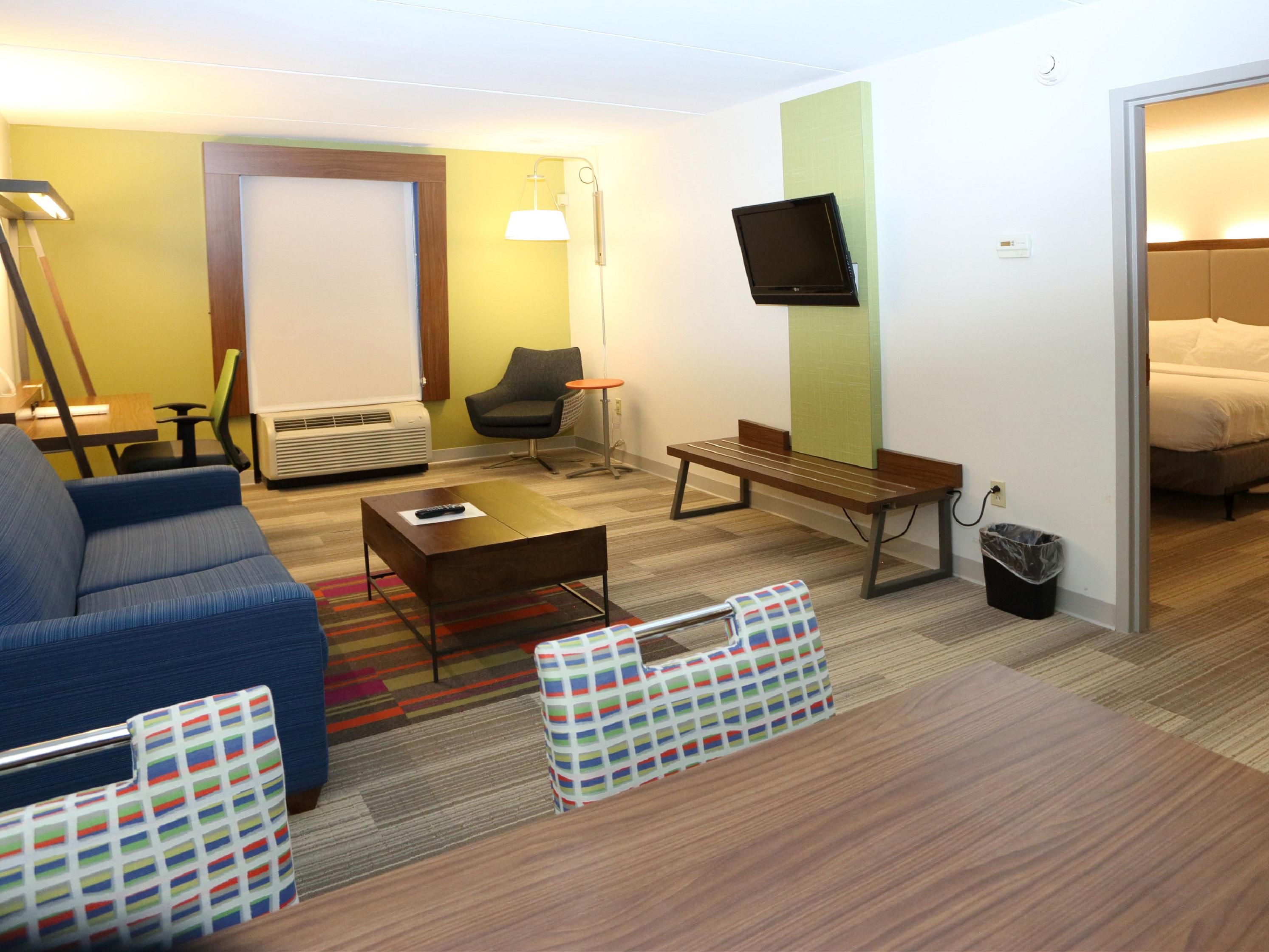 Rooms & Suites