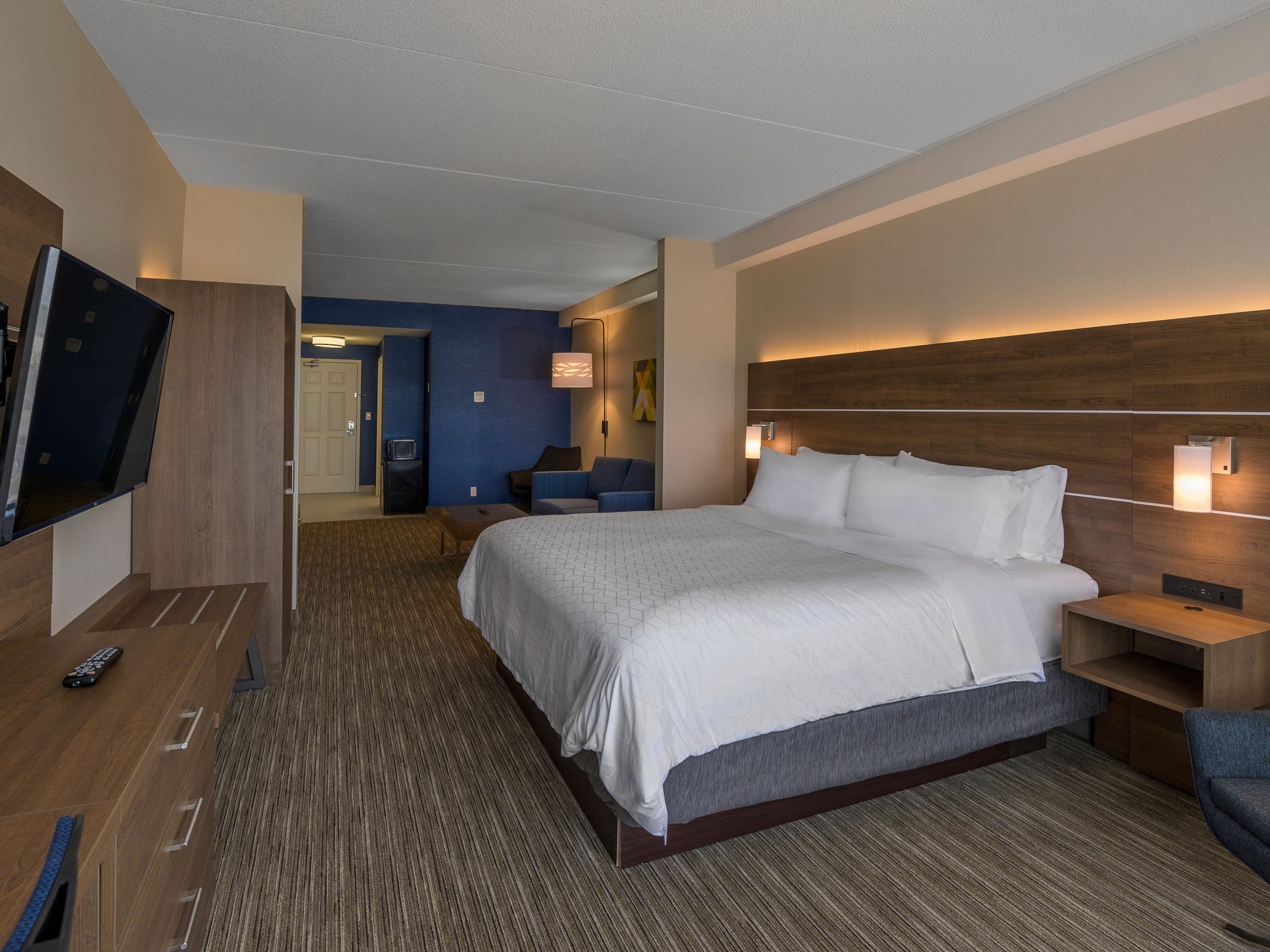 Boutique Hotel in North Bay | Holiday Inn Express & Suites North Bay