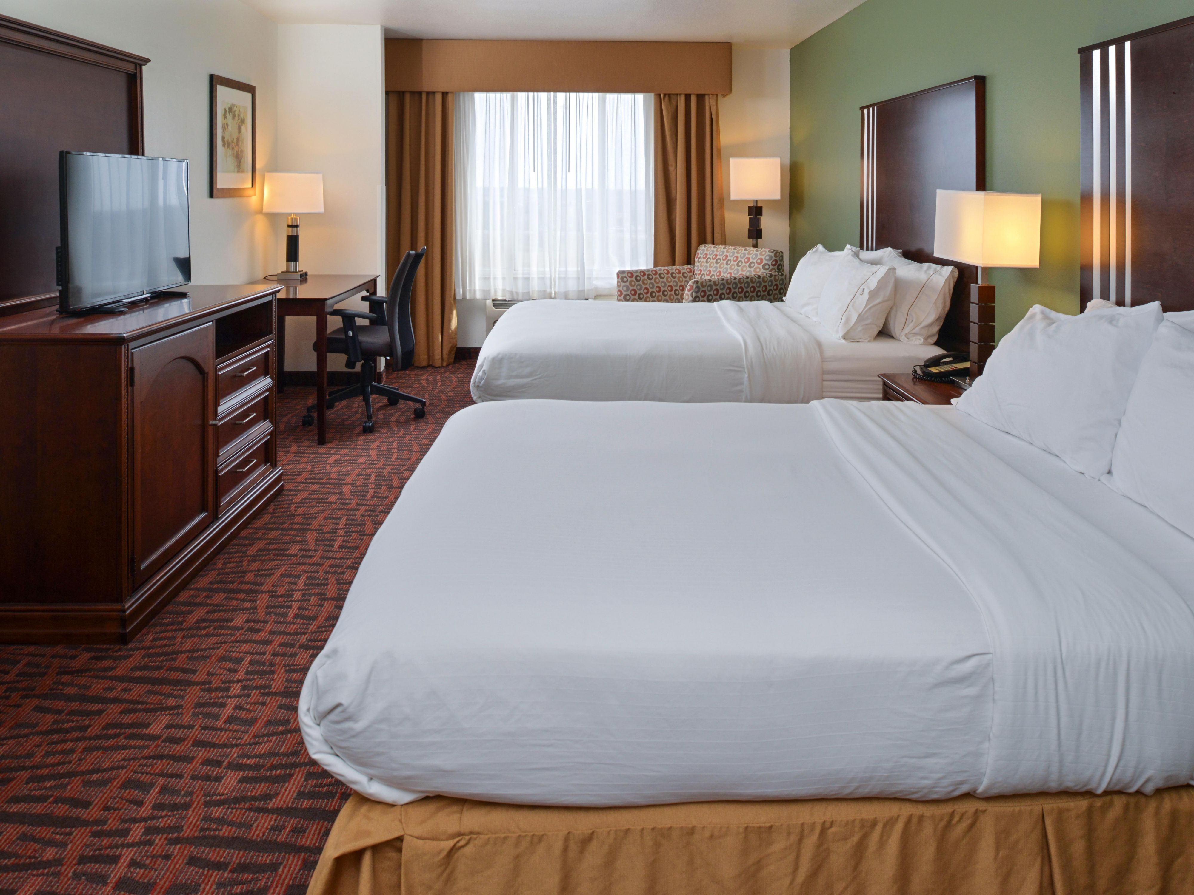 Holiday Inn Express & Suites Cherry Hills Guest Room & Suite Options