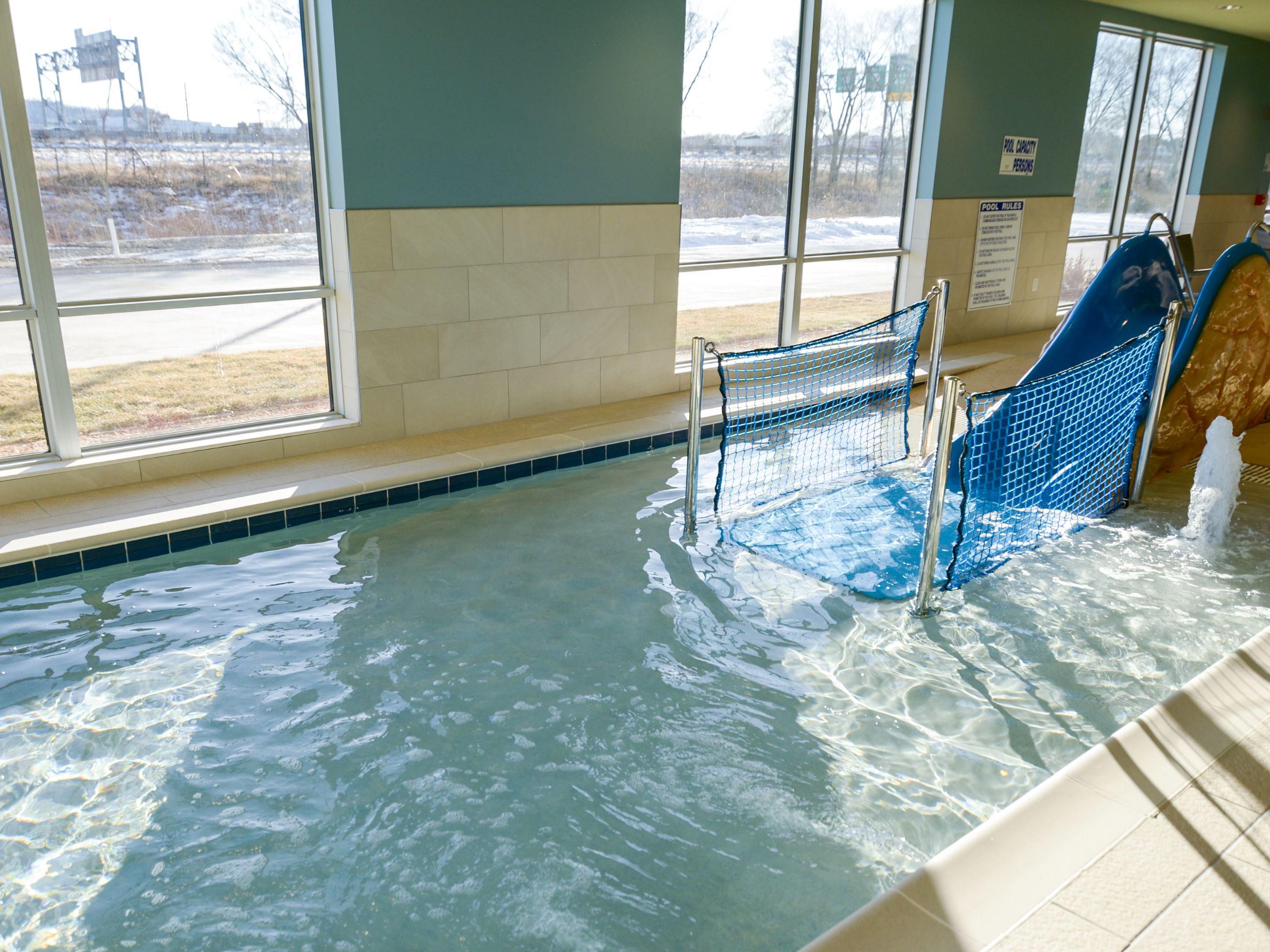 Hotel in Onalaska, WI | Holiday Inn Express & Suites Onalaska - La ...