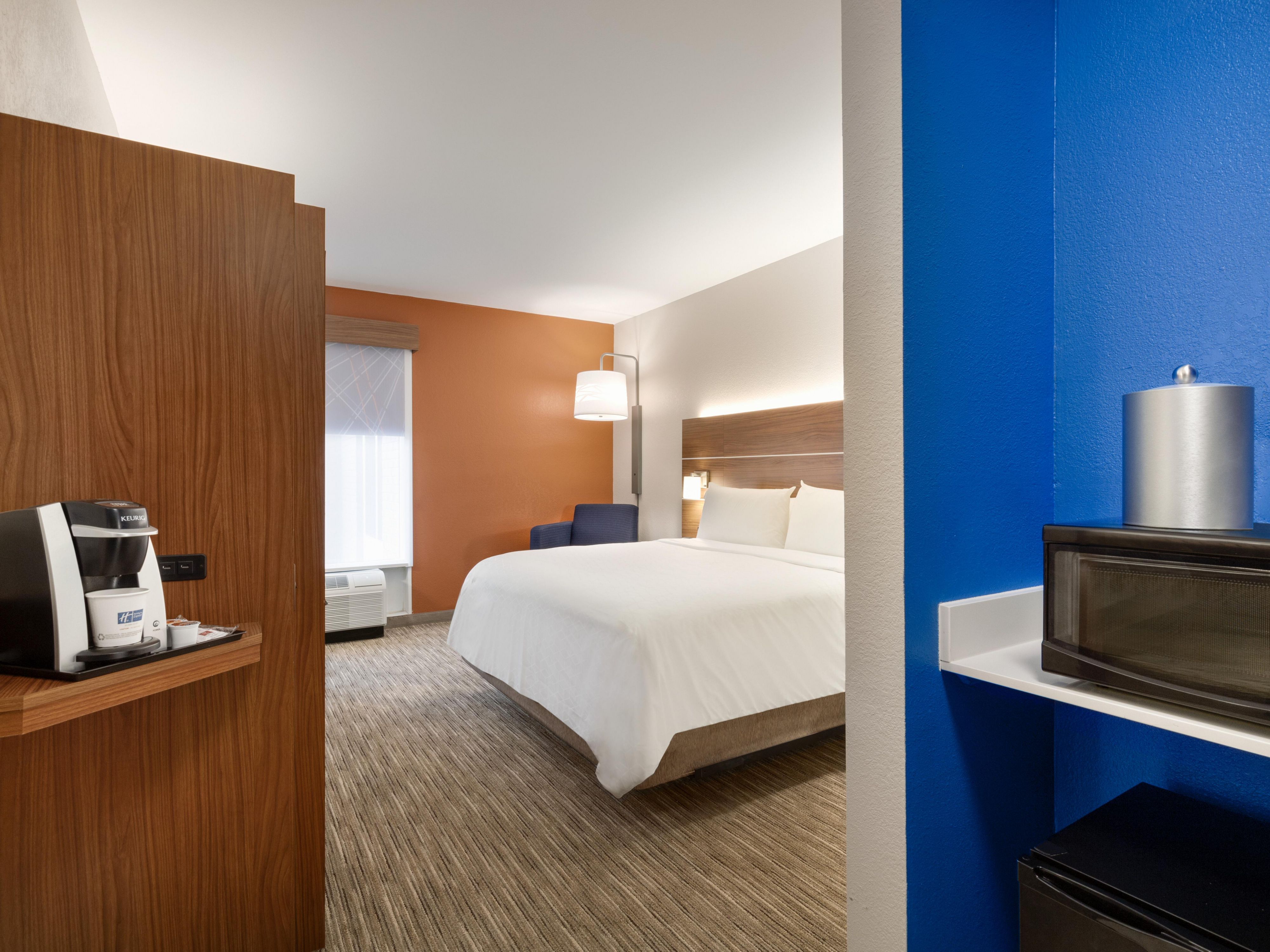 Rooms & Suites