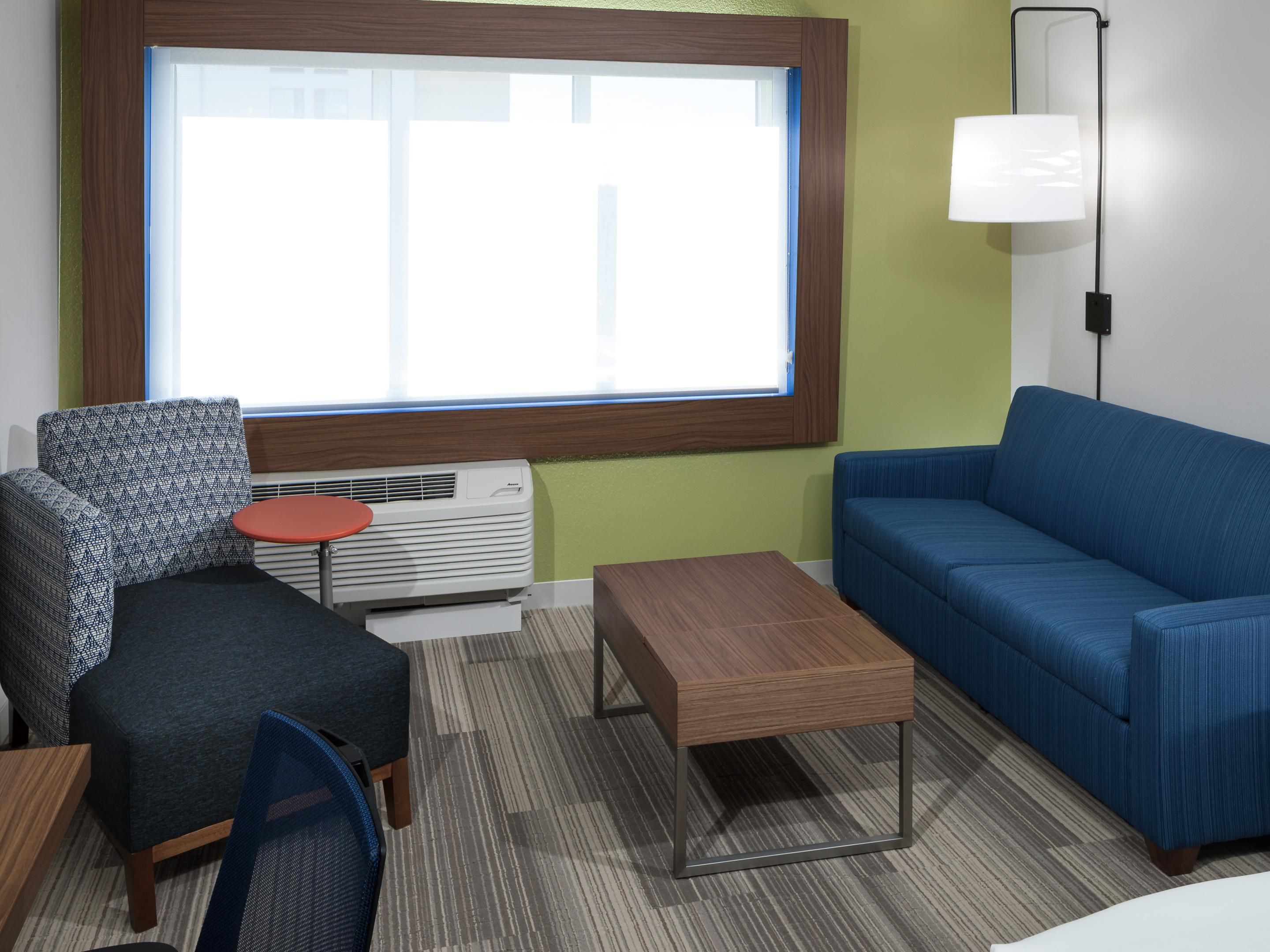 Holiday Inn Express & Suites Orlando At Seaworld Guest Room & Suite Options