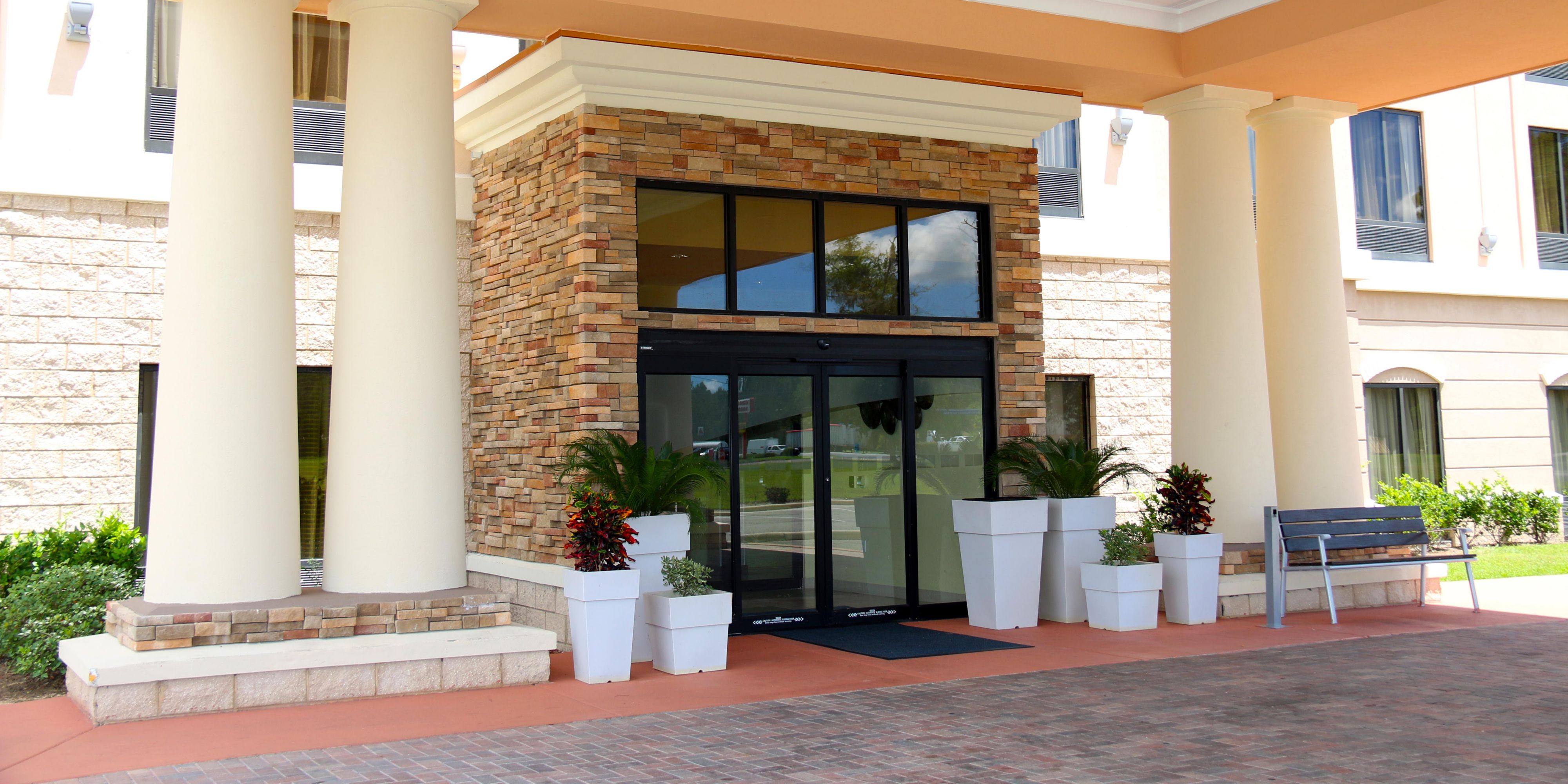 Affordable Hotels in Perry, FL | Holiday Inn Express & Suites Perry