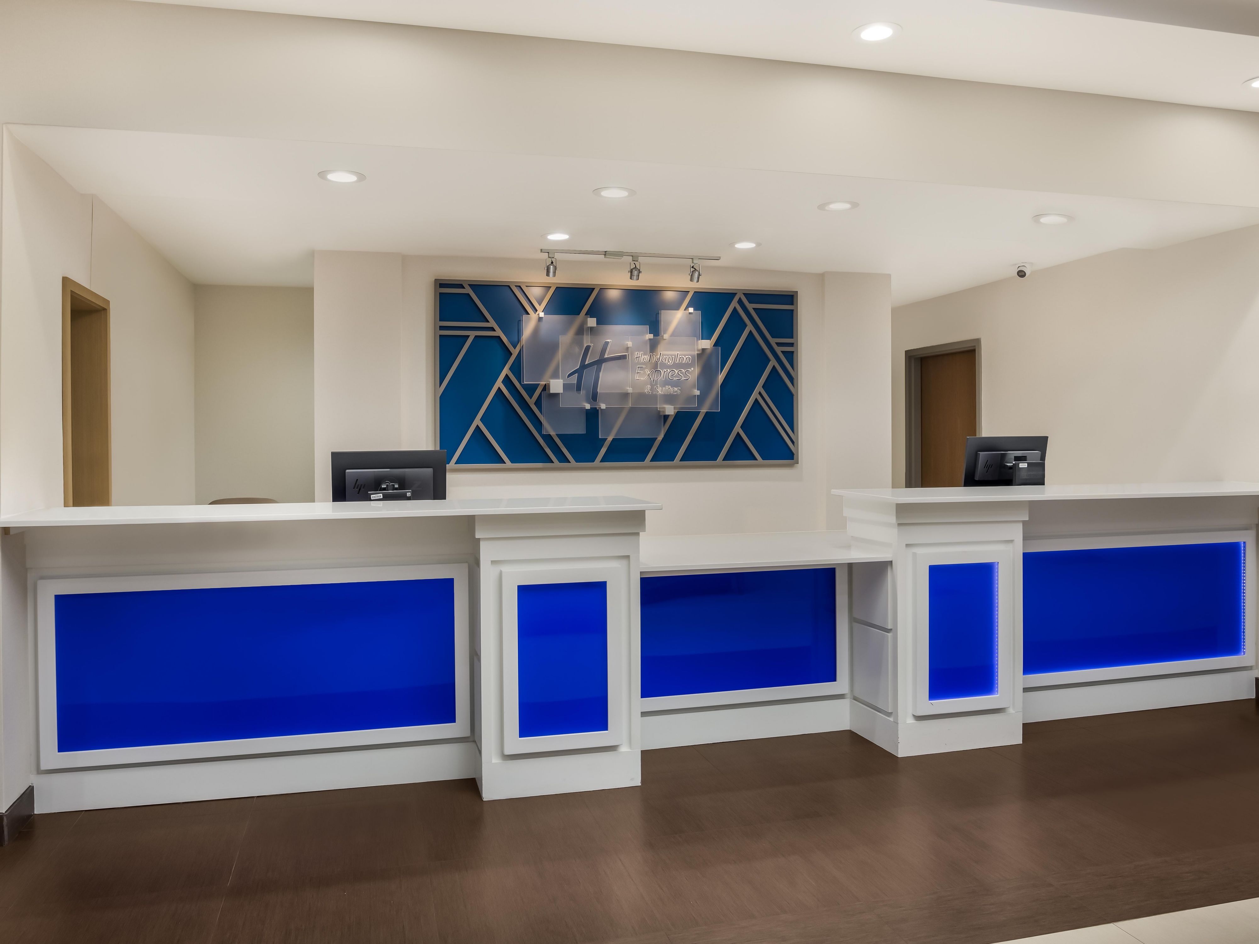 Affordable Hotel in Perry, FL | Holiday Inn Express & Suites Perry