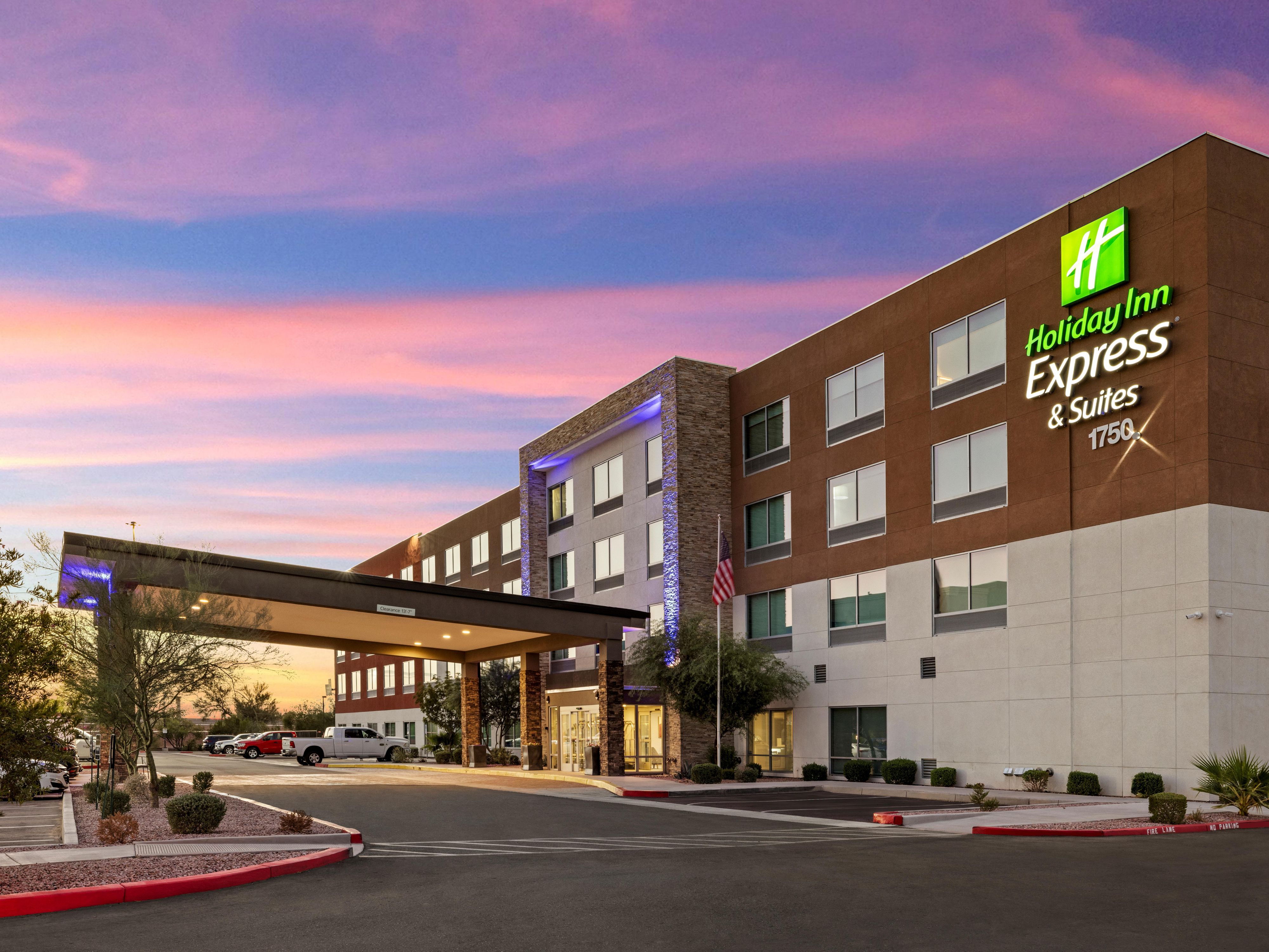 Hotels in Phoenix, AZ | Holiday Inn Express & Suites Phoenix West ...