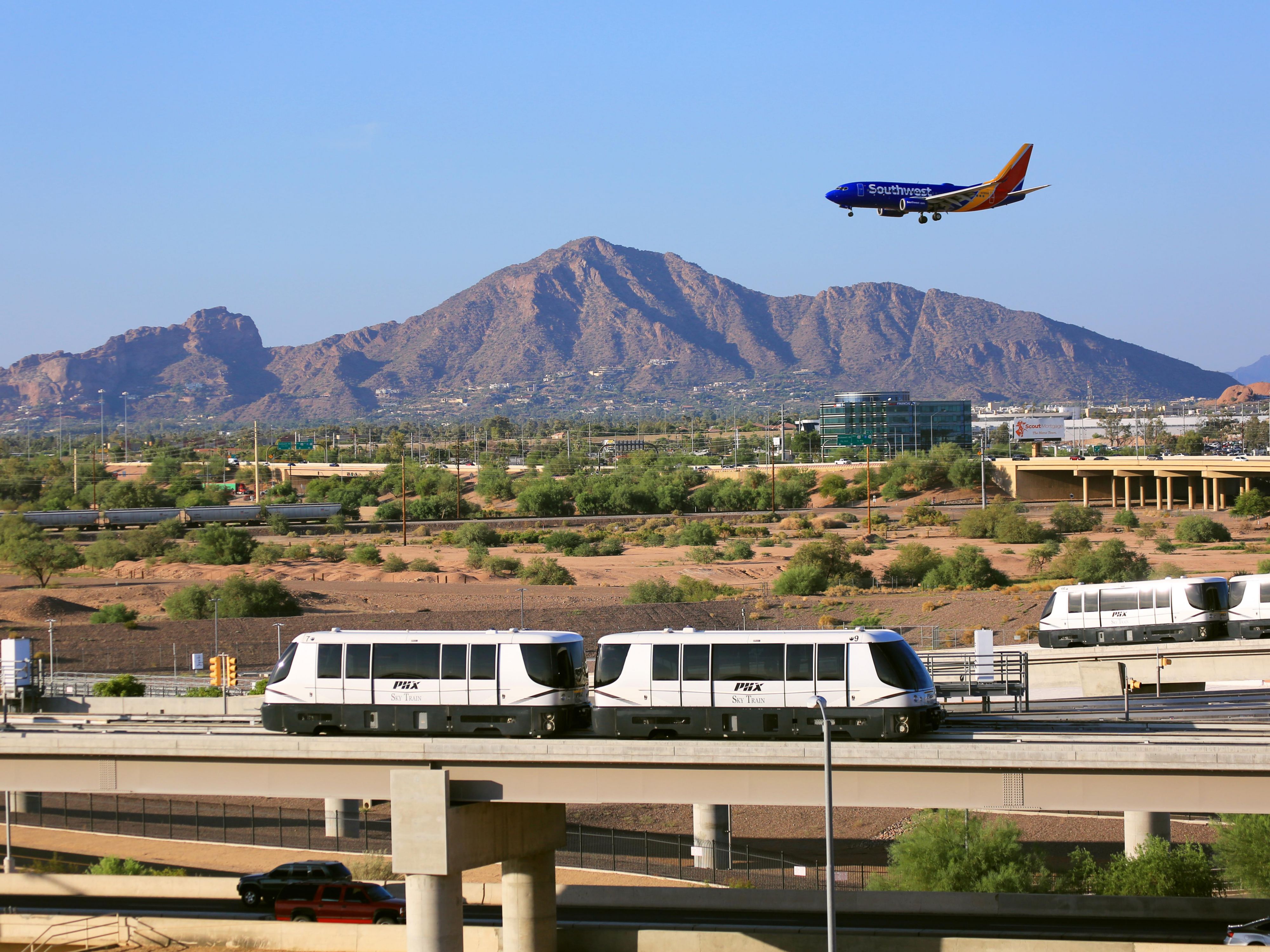 Hotel near Phoenix Airport | Holiday Inn Express & Suites Phoenix ...