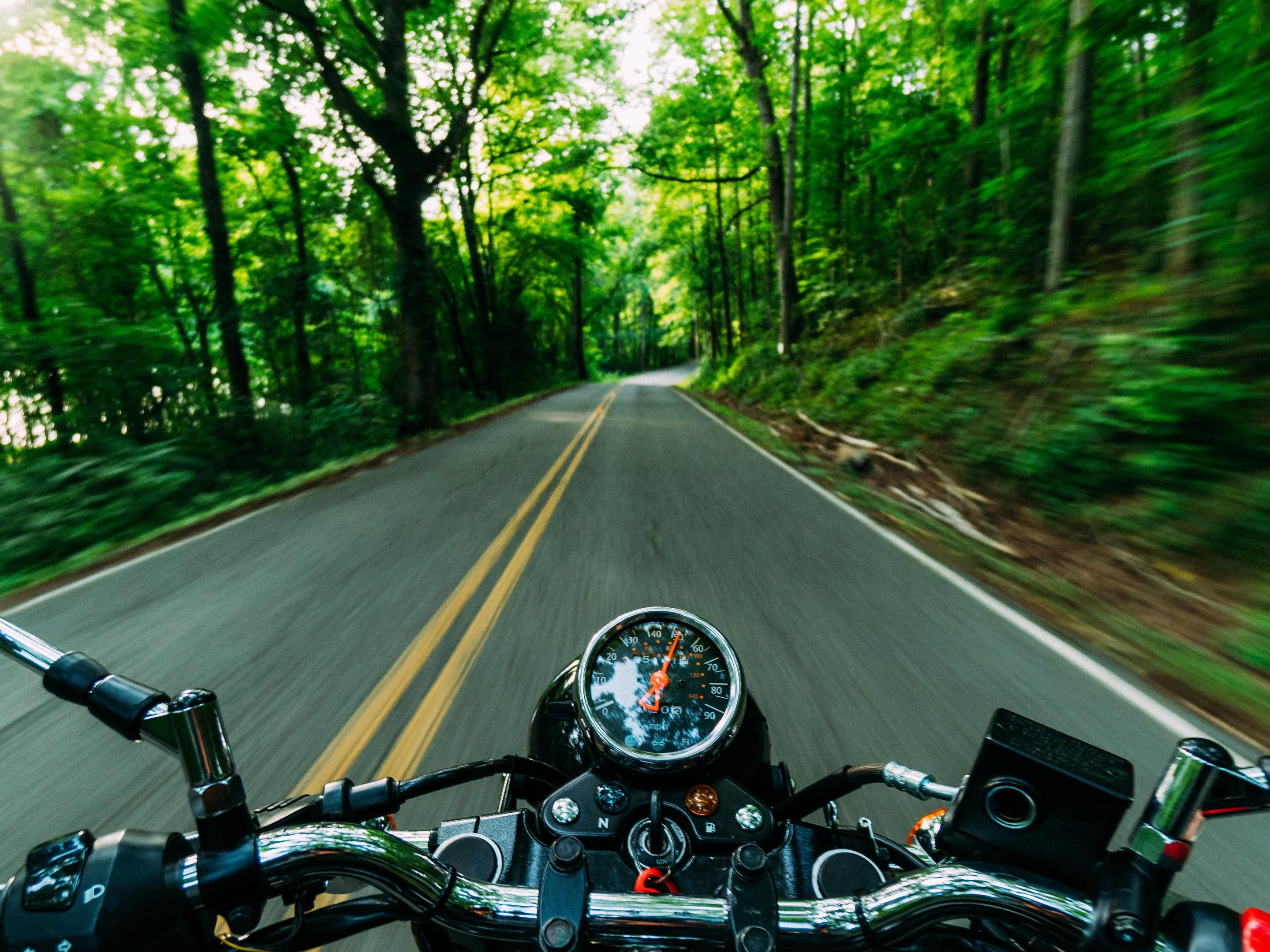 Pet-Friendly Hotel in VA | Holiday Inn Express & Suites Claypool Hill ...