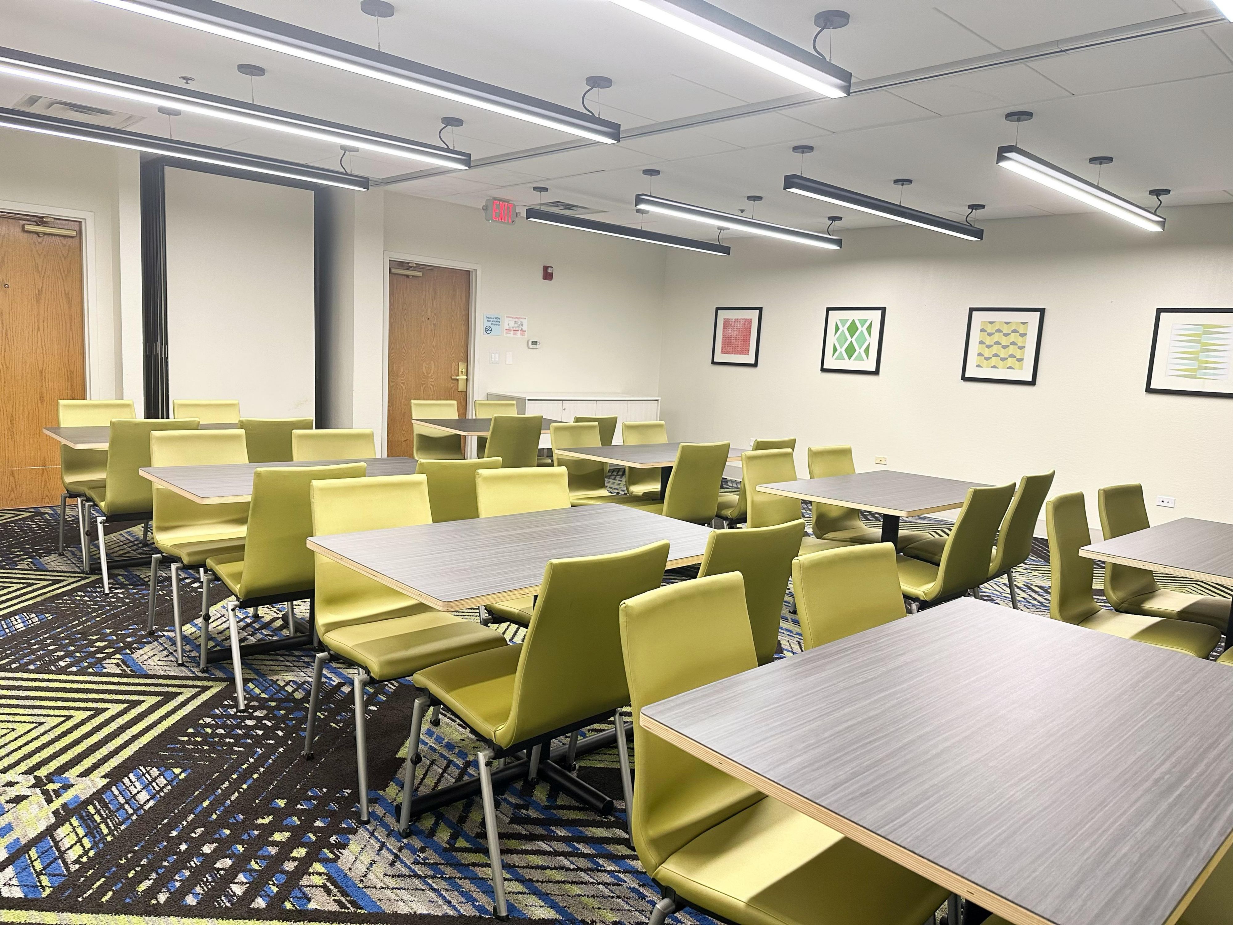 Holiday Inn Express & Suites Prospect Heights, an IHG Hotel