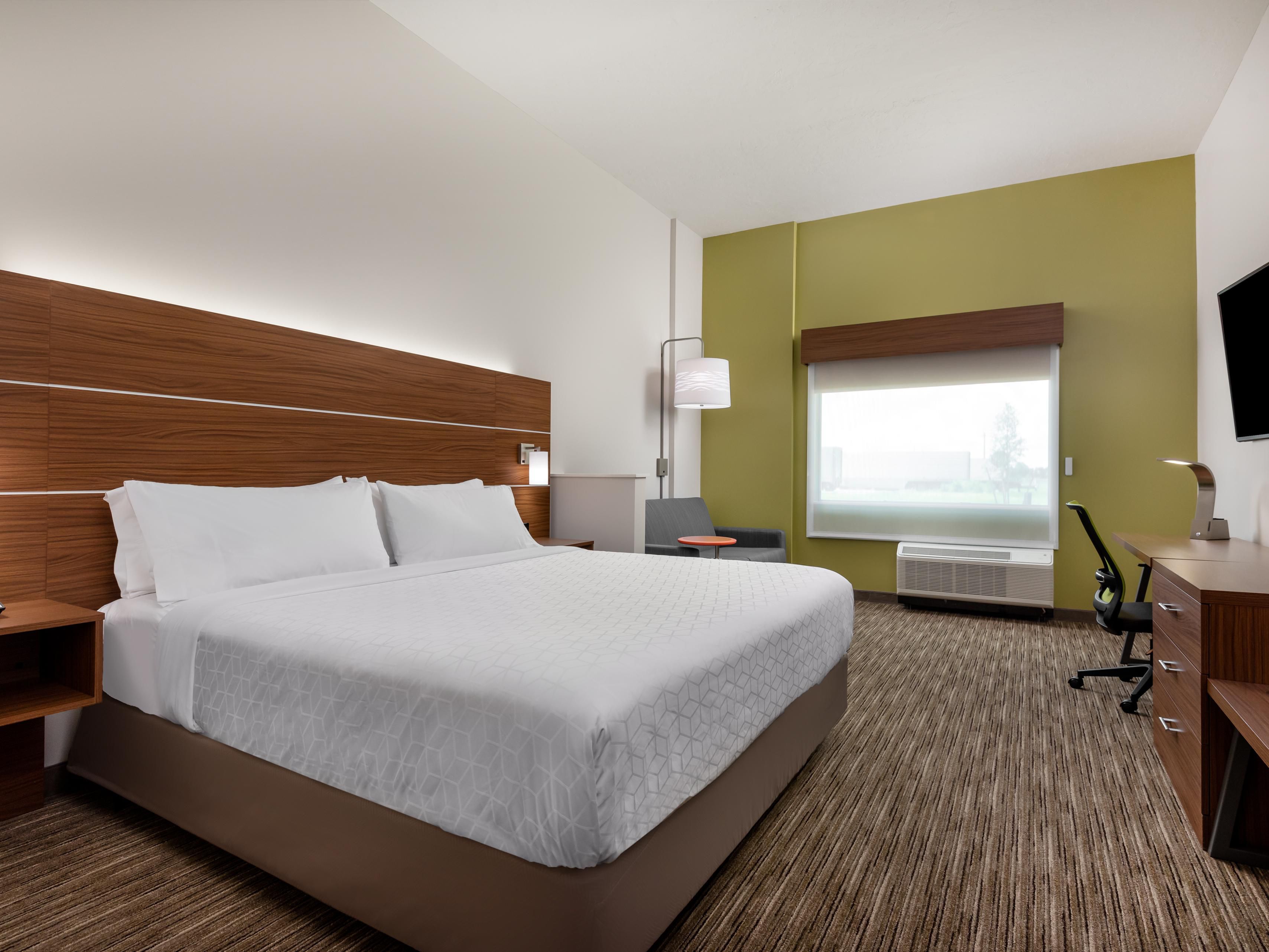 Rooms & Suites