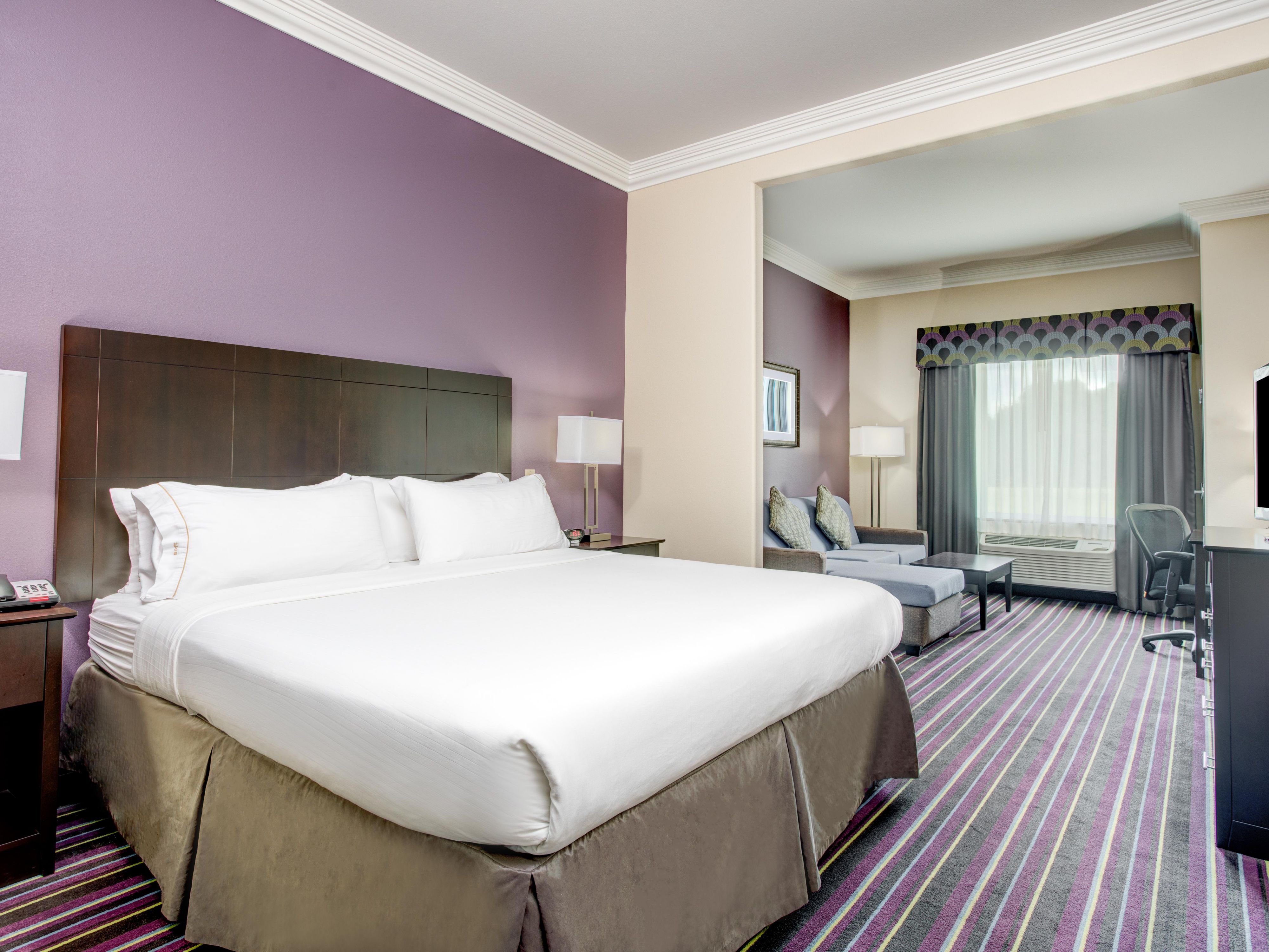 Holiday Inn Express & Suites Raceland - Highway 90 Guest Room & Suite ...