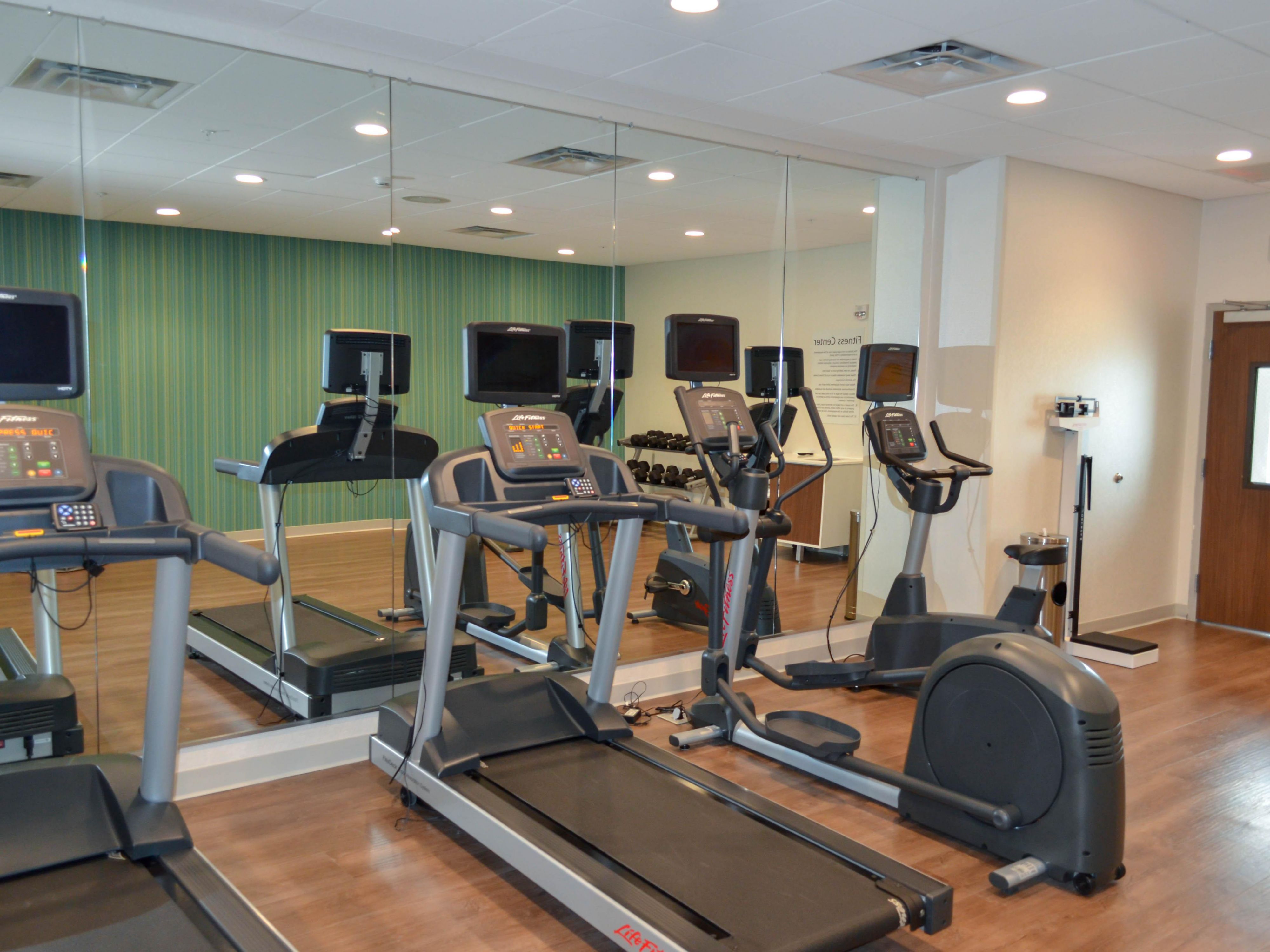 Raleigh Hotel | Holiday Inn Express & Suites Raleigh Airport - Brier Creek