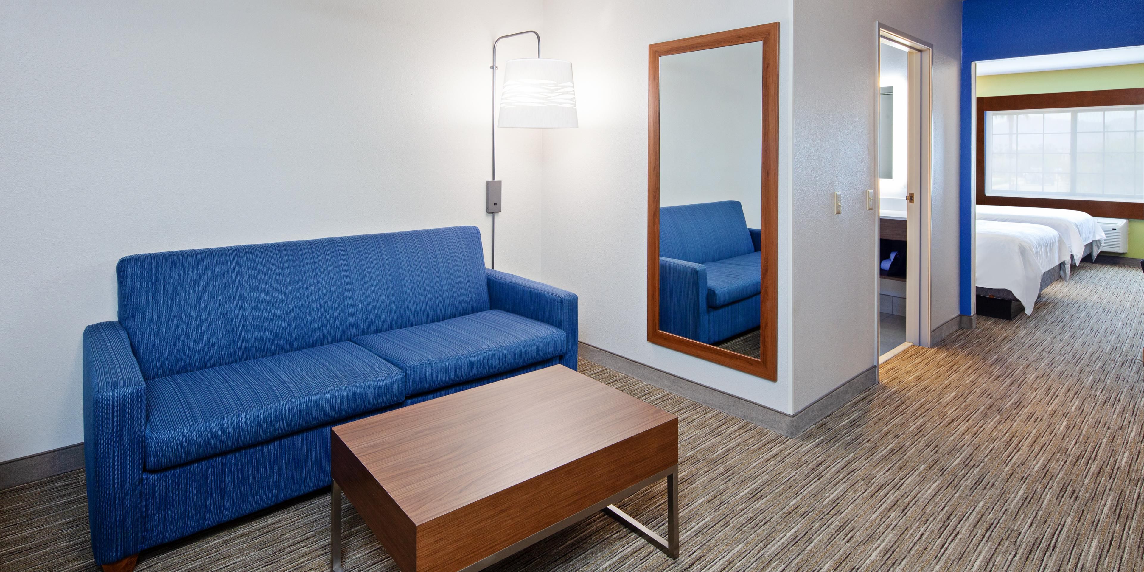 Holiday Inn Express Suites Rancho Mirage Palm Spgs Area Guest Room