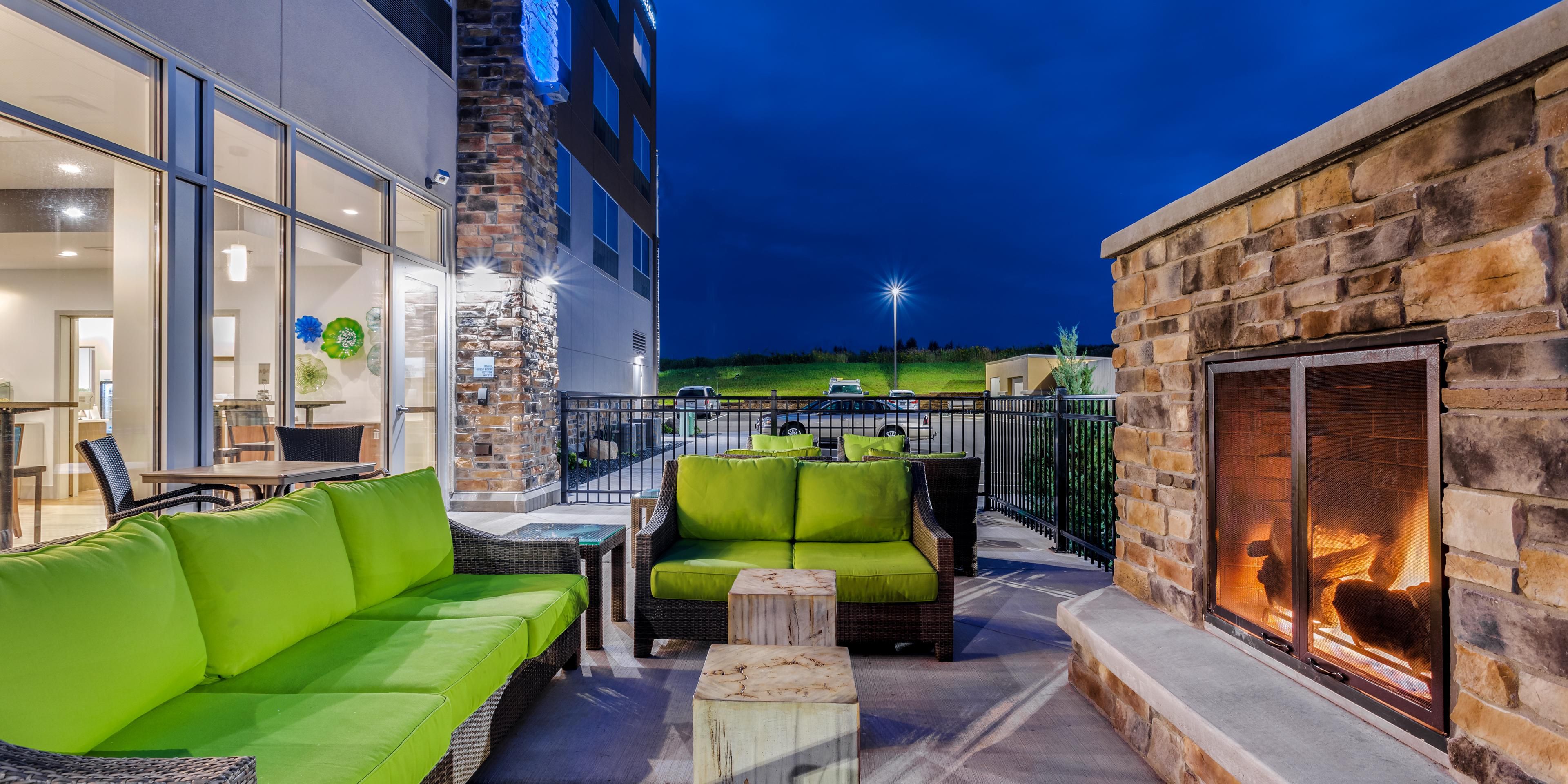 Affordable Hotel in Rice Lake, WI | Holiday Inn Express & Suites Rice Lake