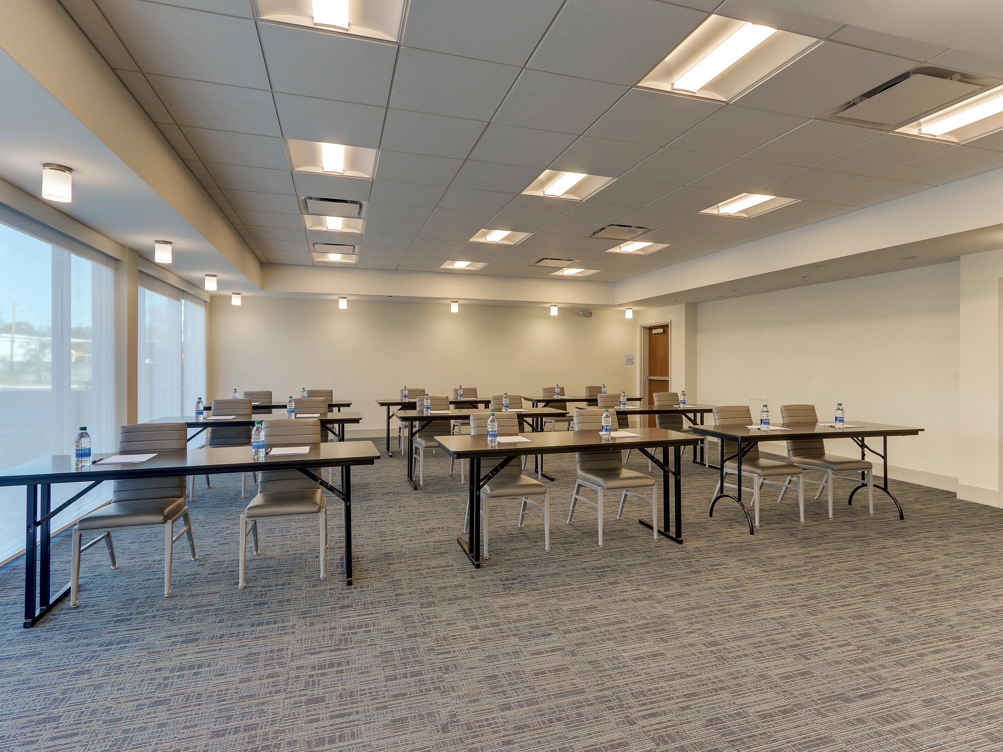 Boutique Hotel in Roanoke | Holiday Inn Express & Suites Roanoke ...