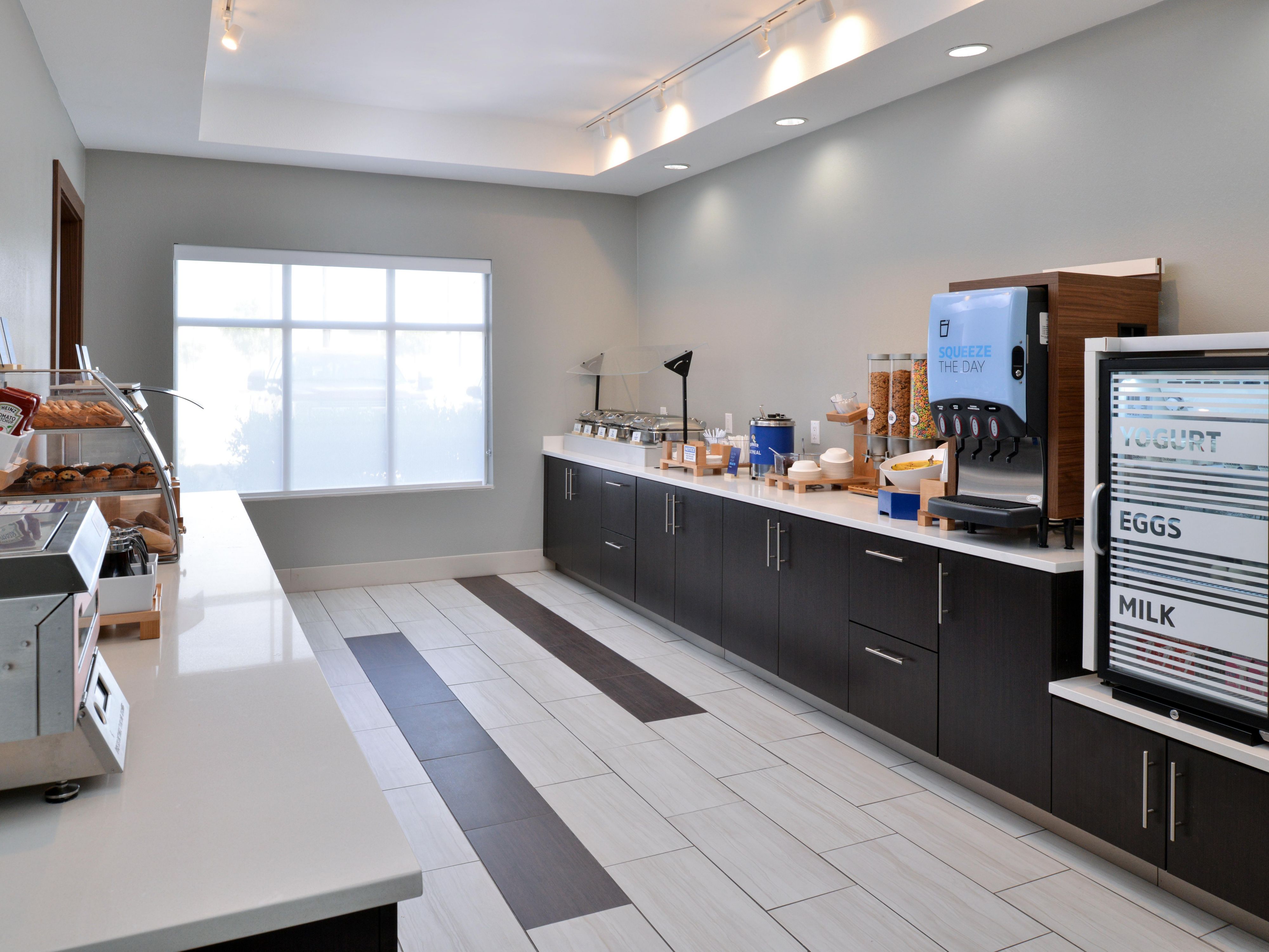 Holiday Inn Express & Suites