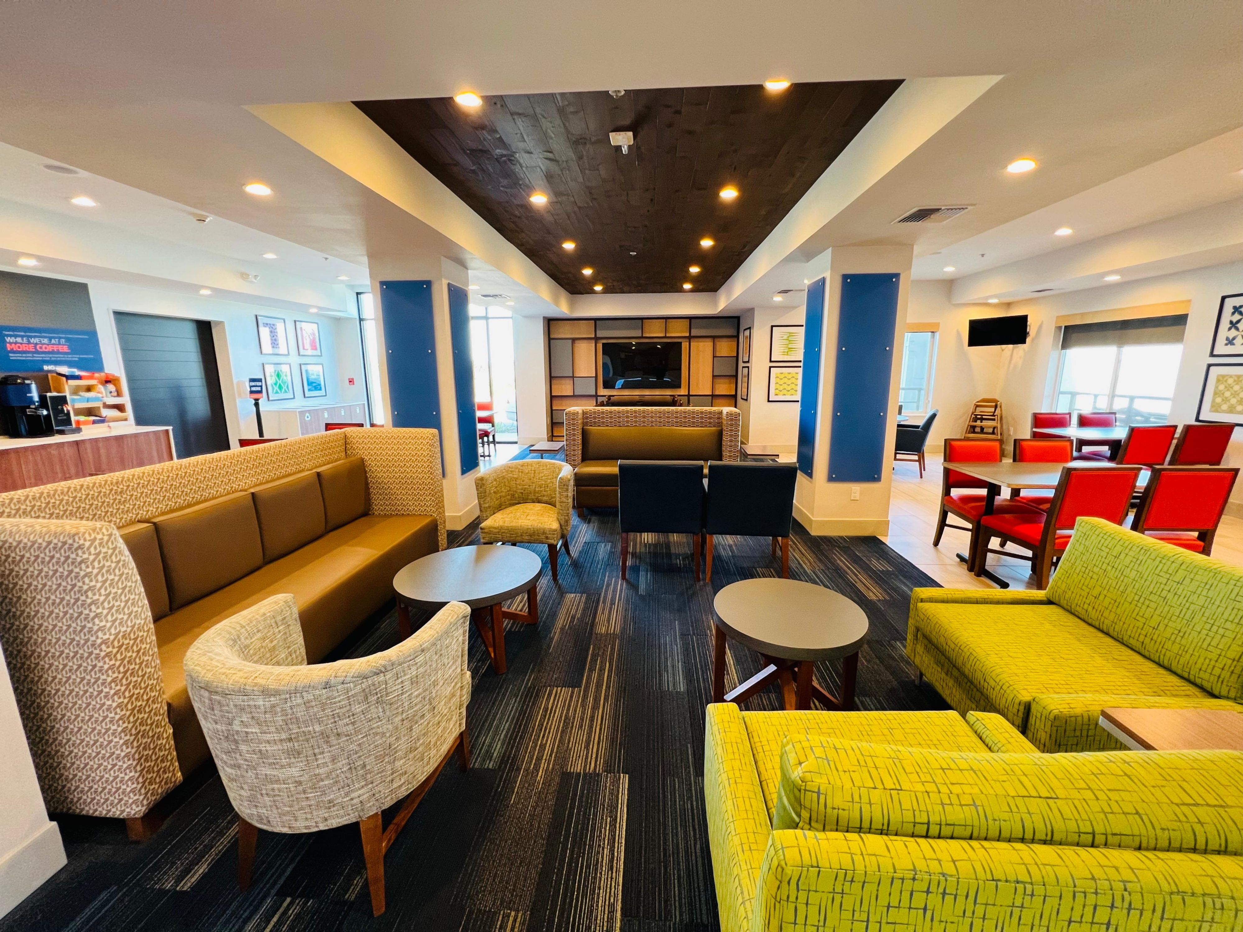 Hotels in Salinas, CA | Holiday Inn Express & Suites Salinas