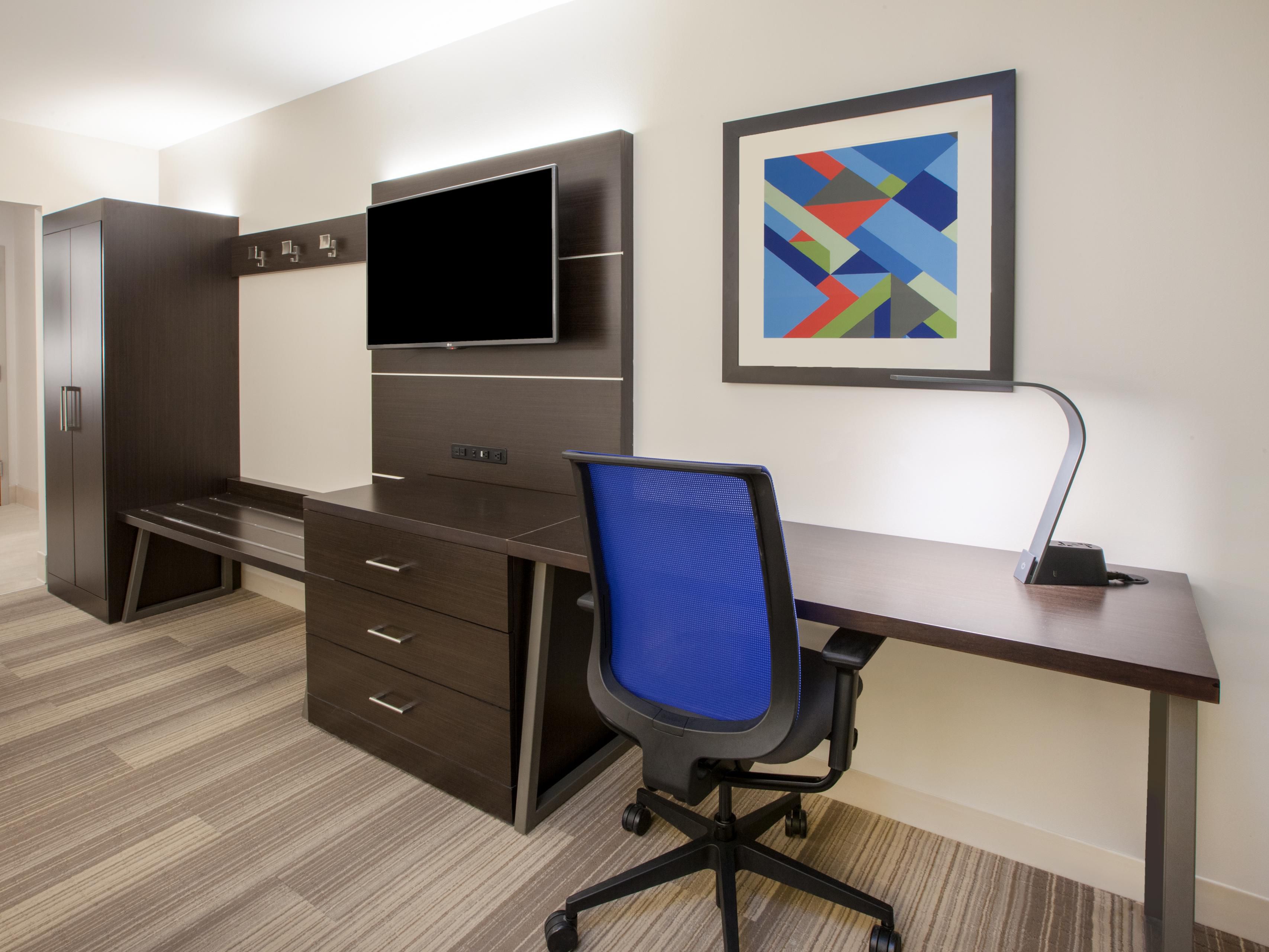 Rooms & Suites