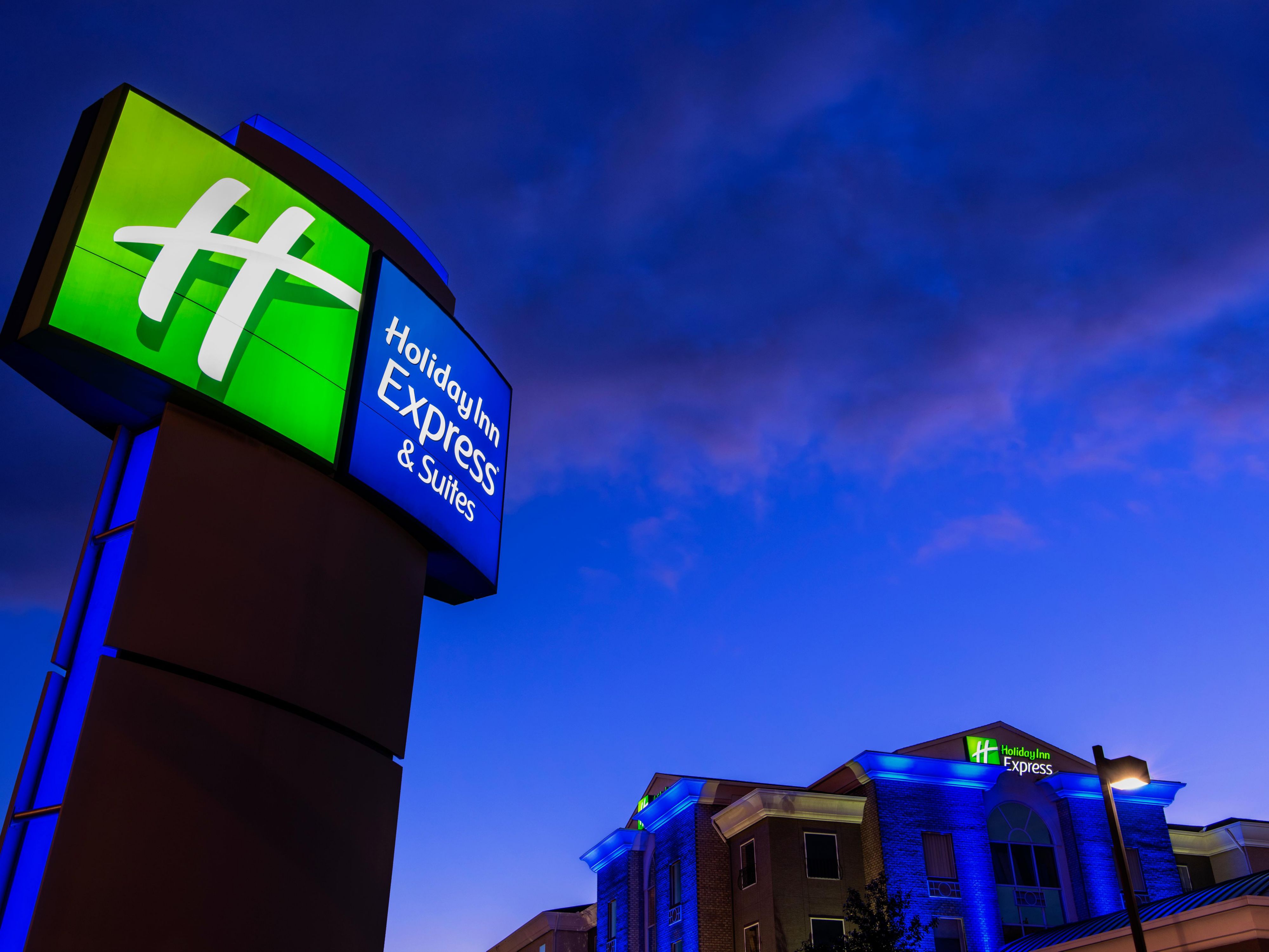Holiday Inn Express & Suites Saskatoon Centre - Saskatoon, Canada