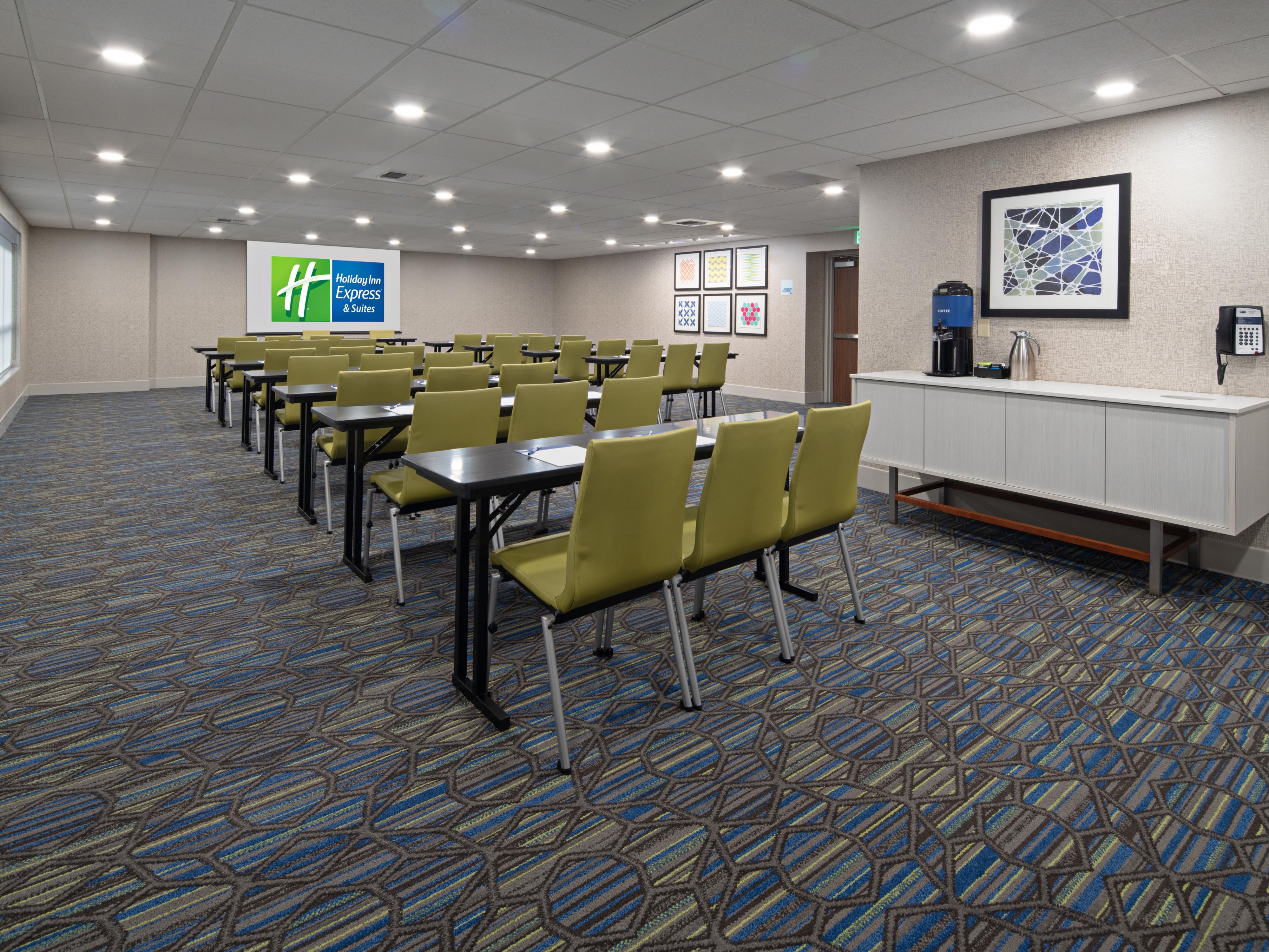 Seattle Airport Hotel | Holiday Inn Express & Suites Seattle-Sea-Tac ...