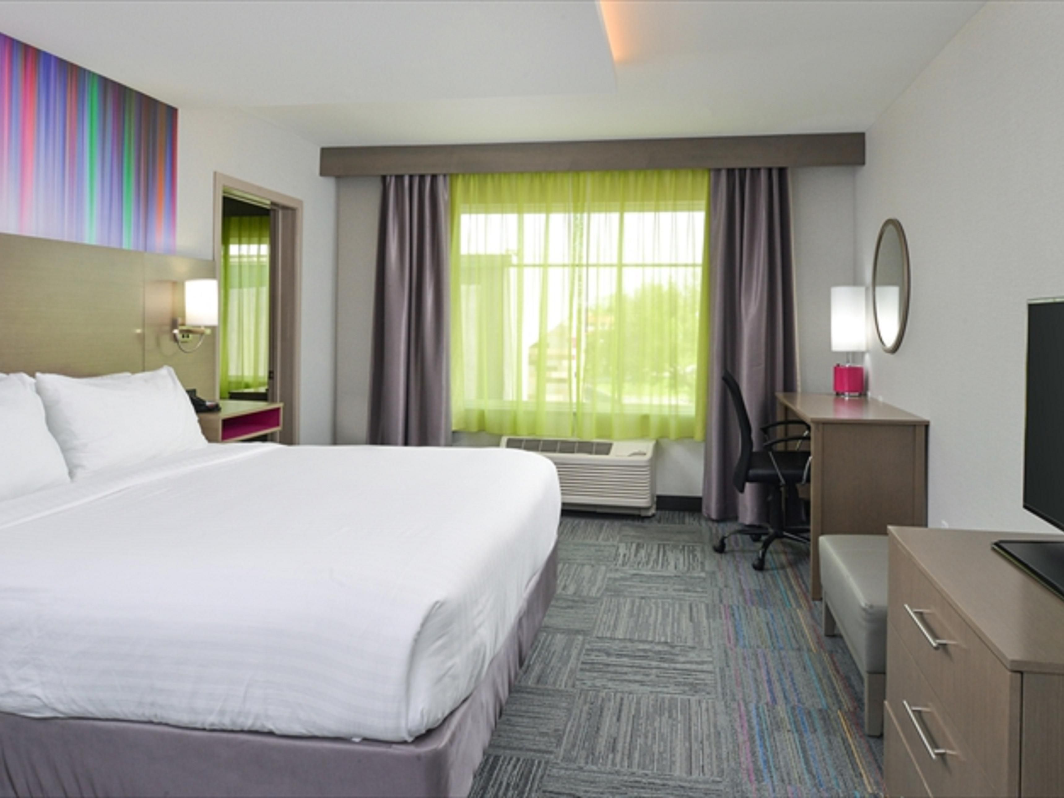 Holiday Inn Express & Suites Shippensburg Guest Room & Suite Options